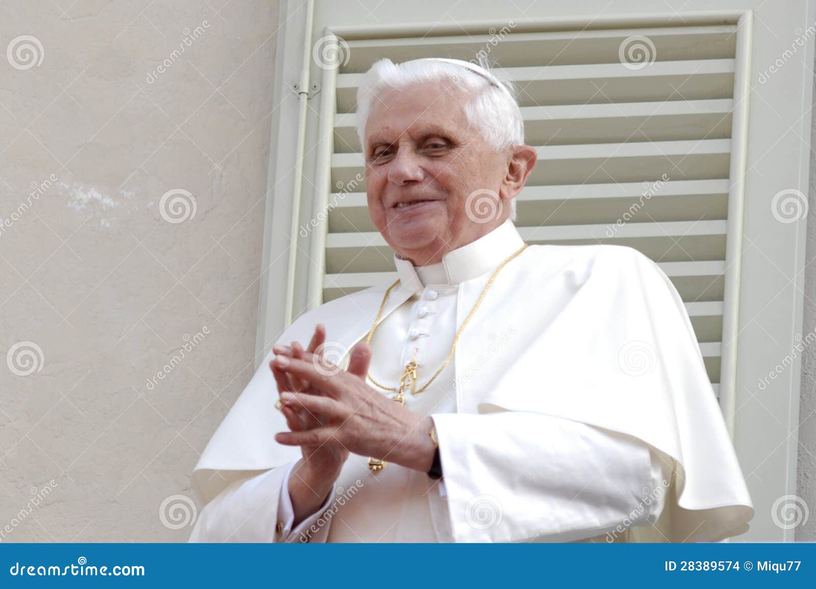 Pope Joseph Benedict XVI editorial stock image. Image of father - 28389574