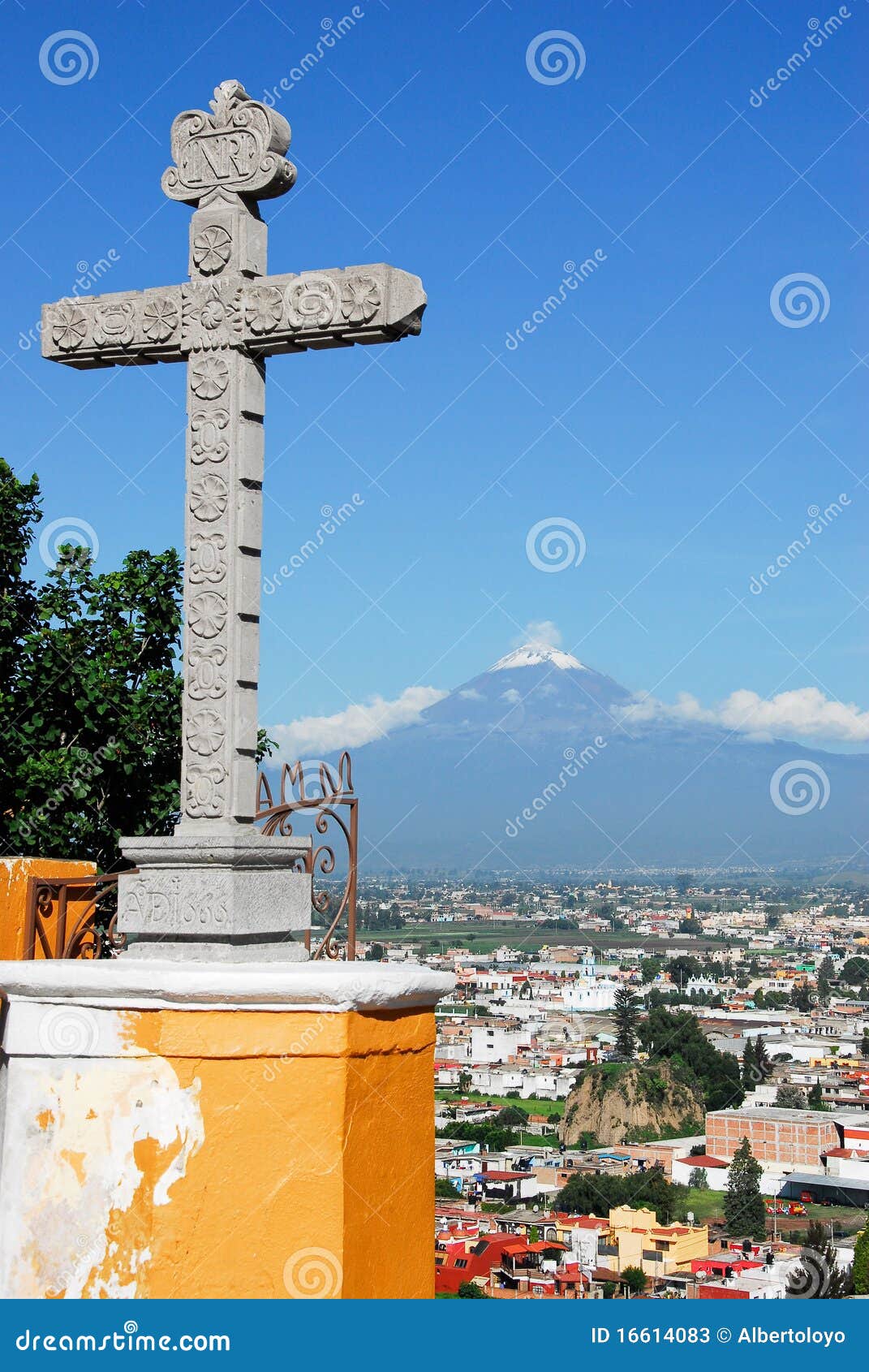 Popocatepetl Volcano View from Cholula Stock Image - Image of hill ...