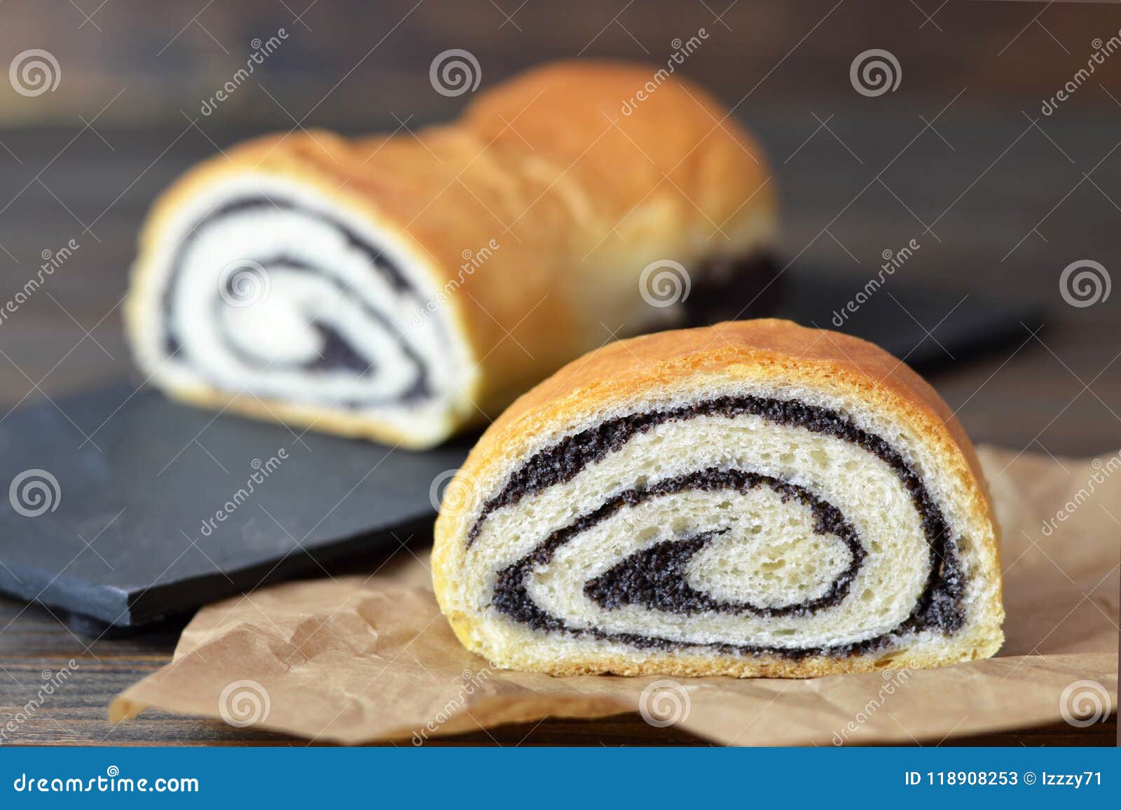 Poppy seed strudel stock image. Image of roll, seed - 118908253