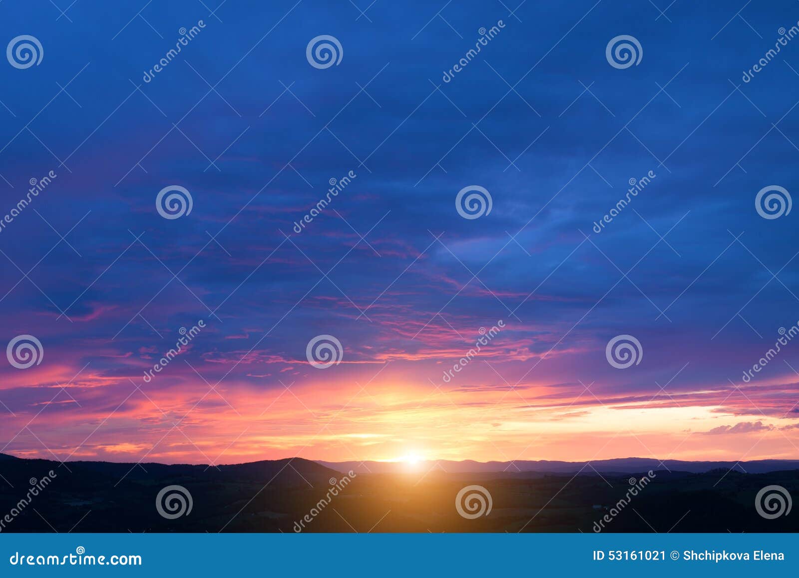 Por do sol bonito imagem de stock. Imagem de bonito - 53161021