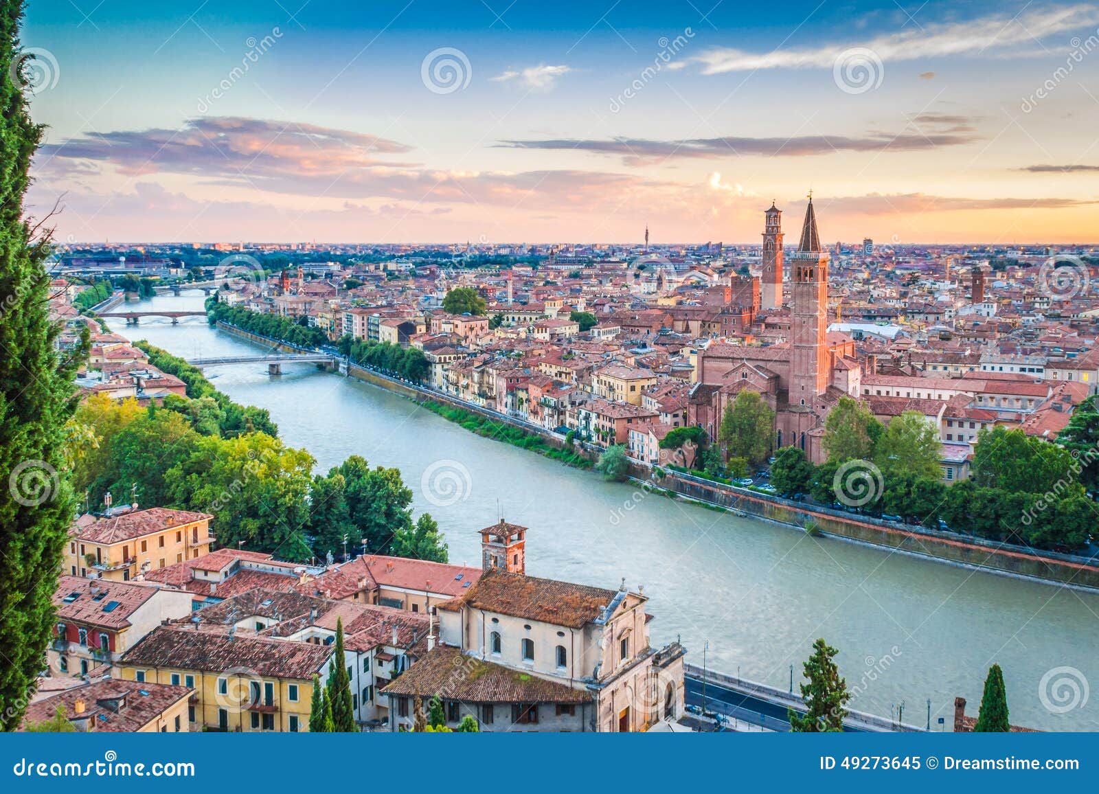 Por Do Sol Em Verona, Italia Imagem de Stock - Imagem de europa, artes ...