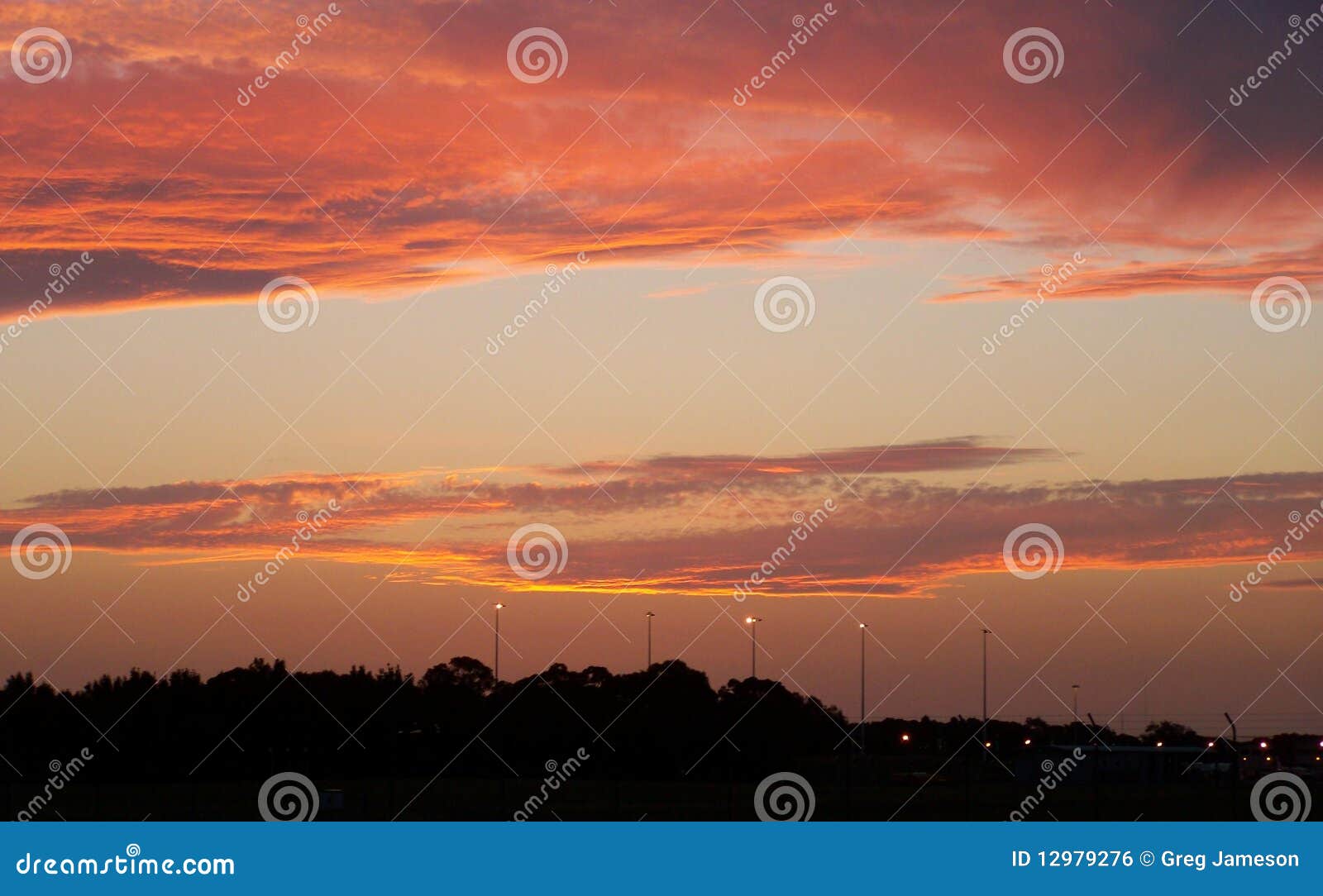 Por do sol sobre Sydney foto de stock. Imagem de férias - 12979276