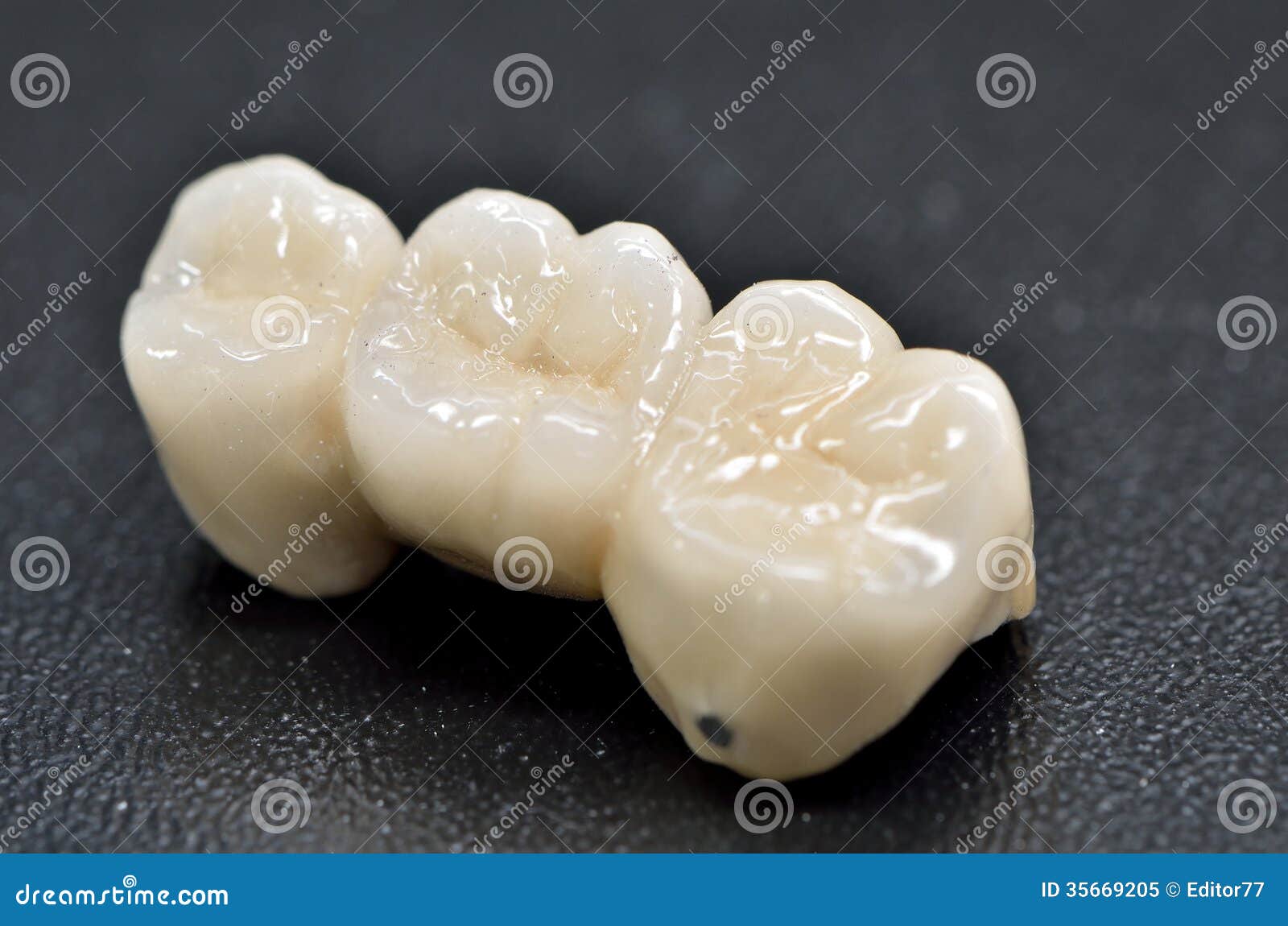 Porcelain dental crown stock image. Image of teeth, instrument - 35669205
