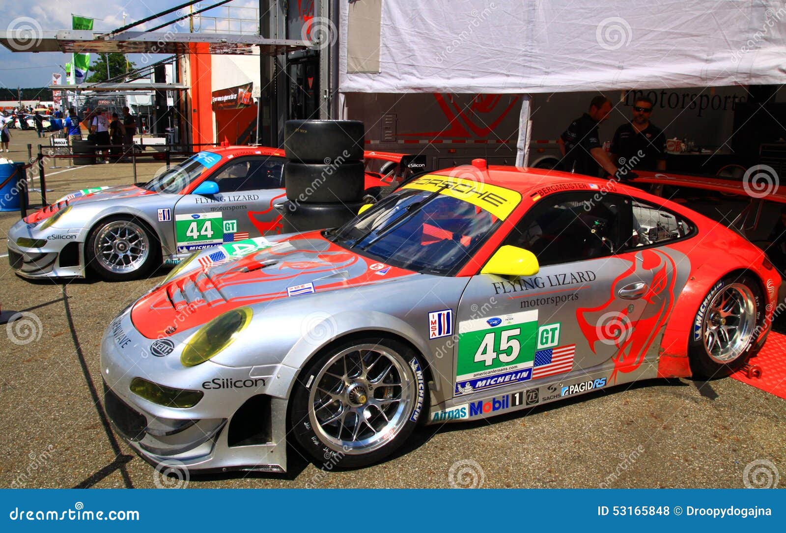 Porsche-Rennwagen redaktionelles stockfoto. Bild von meister - 53165848