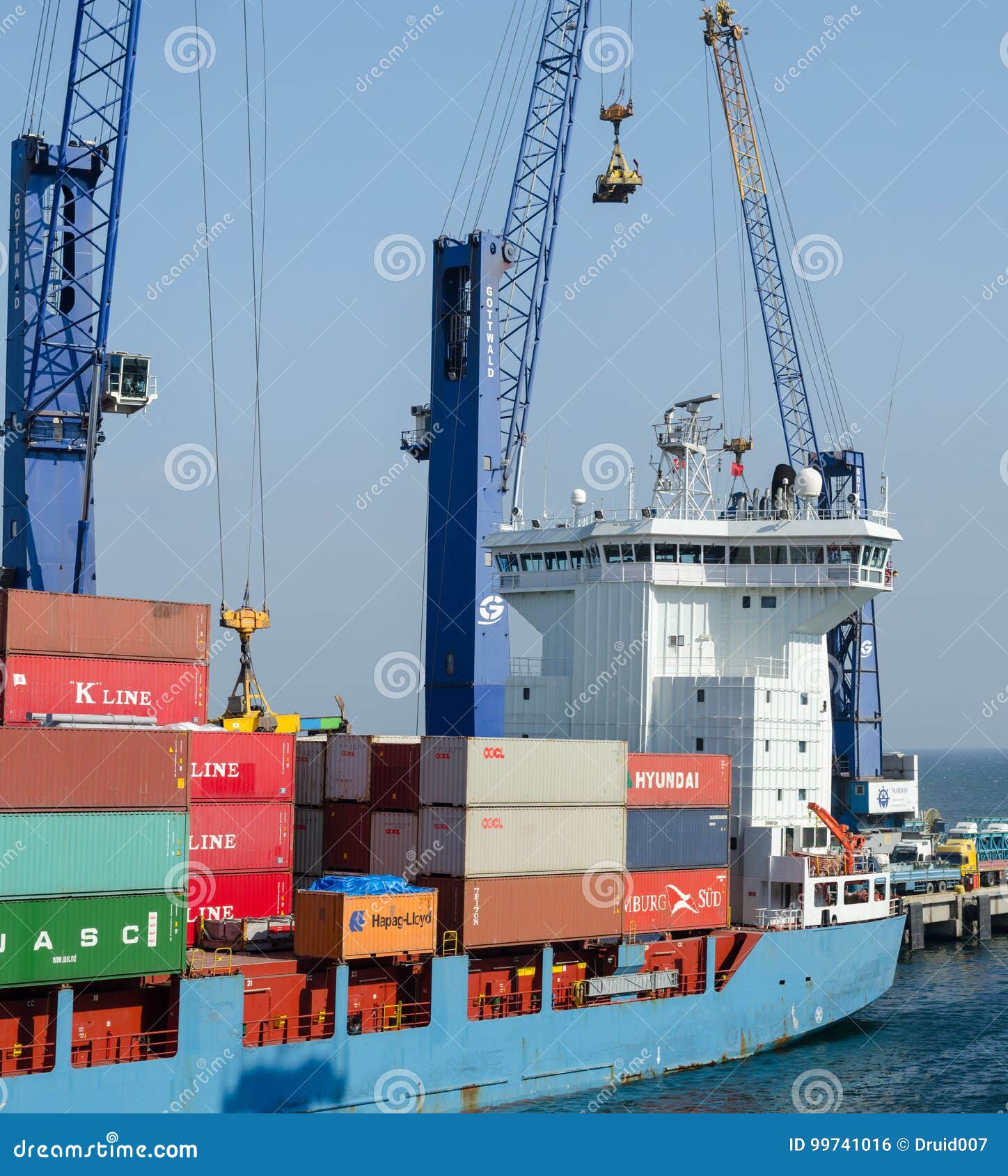 Port Ambarli editorial photo. Image of ocean, howsepipe - 99741016