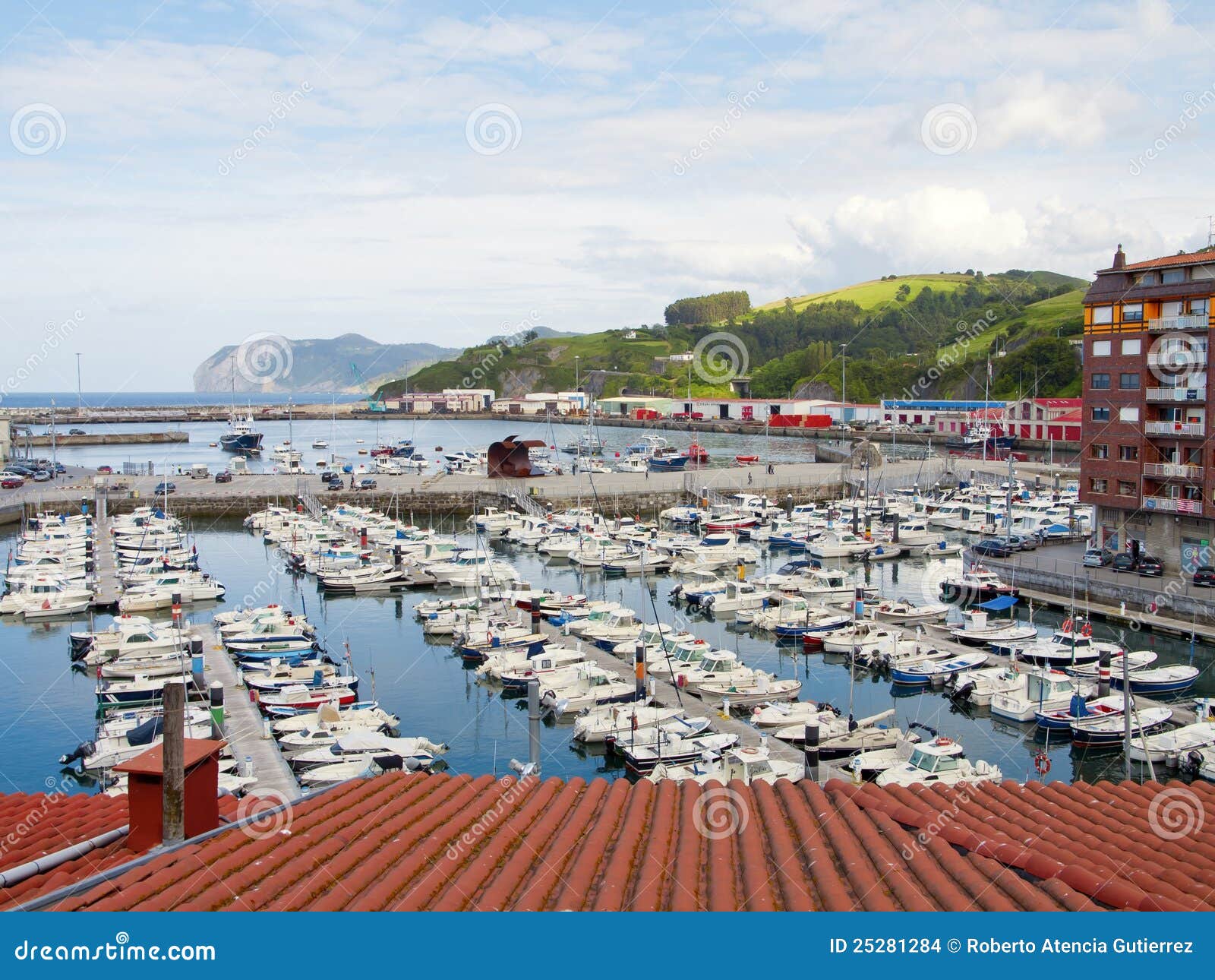 Port of bermeo stock photo. Image of bermeo, cantabrico - 25281284