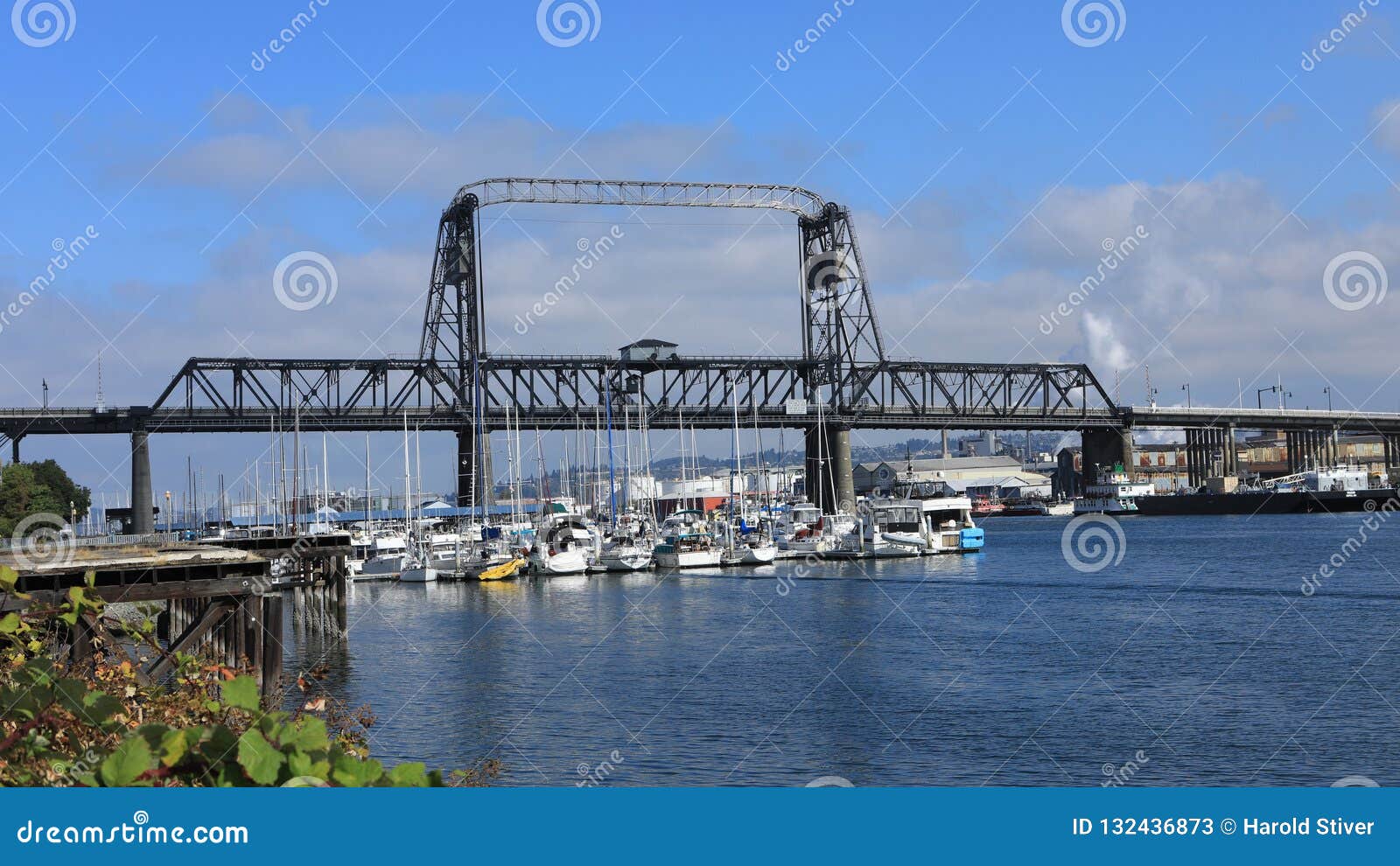 Port Bridge in Tacoma, Washington Editorial Stock Photo - Image of ...