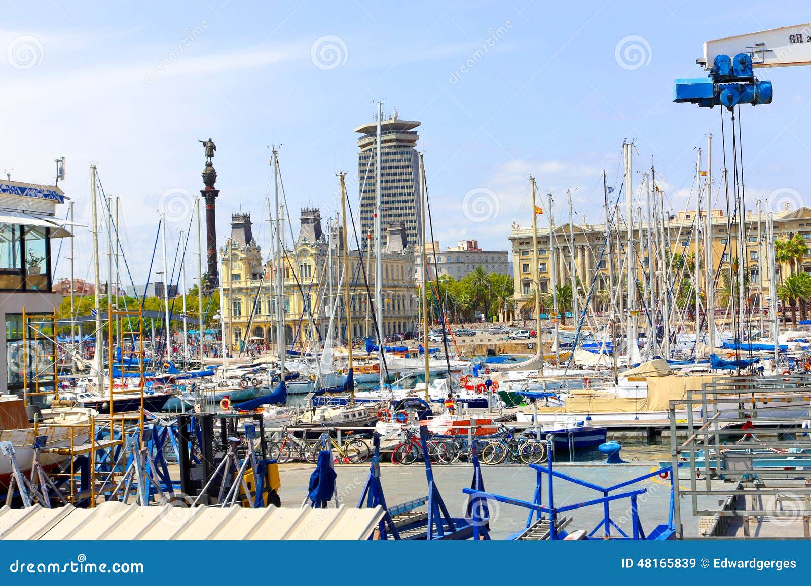 Port de Barcelone, Espagne image stock éditorial. Image du catalogne ...