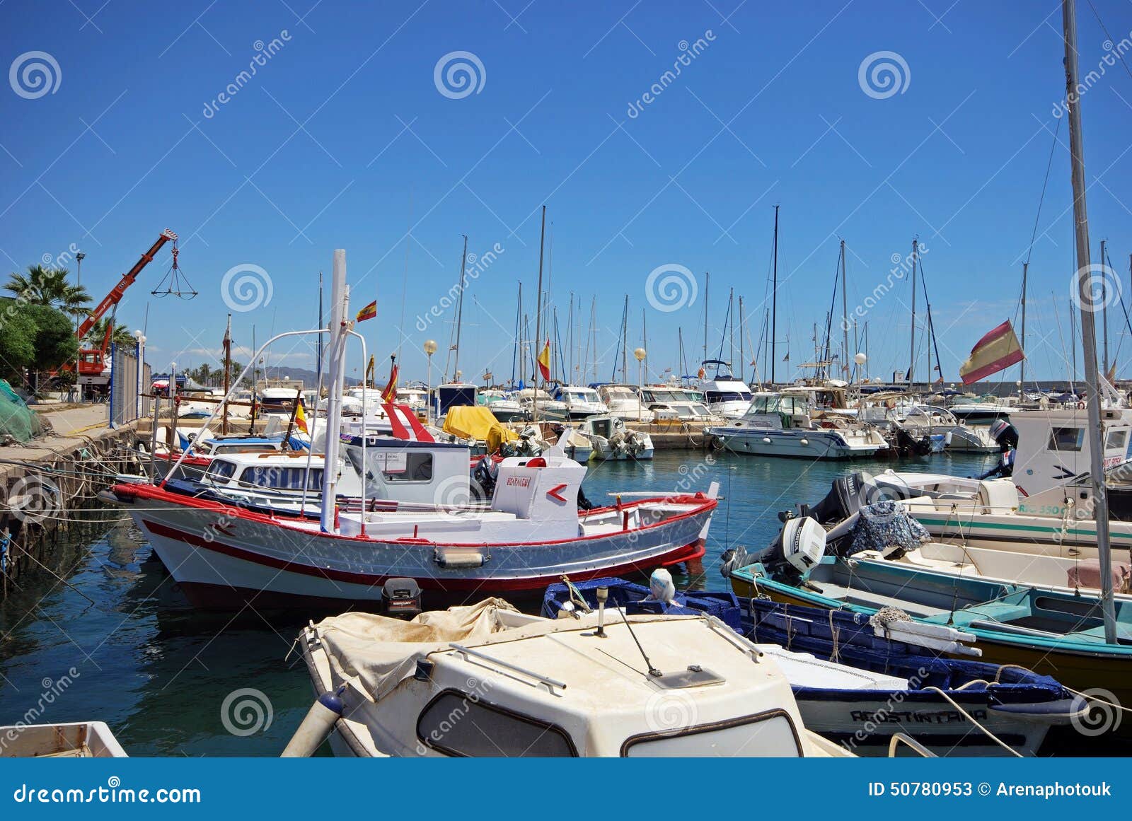 Port de Garrucha, Espagne photo stock éditorial. Image du traditionnel ...