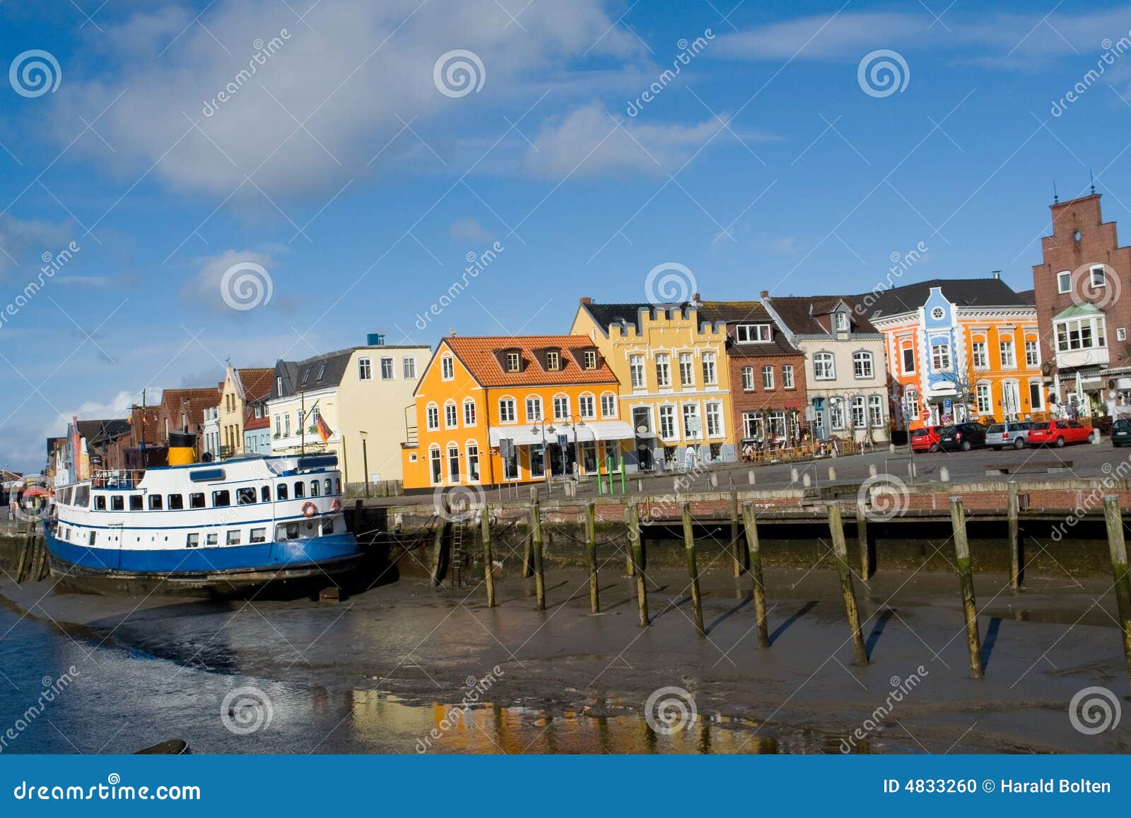 Port de Husum photo stock. Image du marée, allemagne, ville - 4833260
