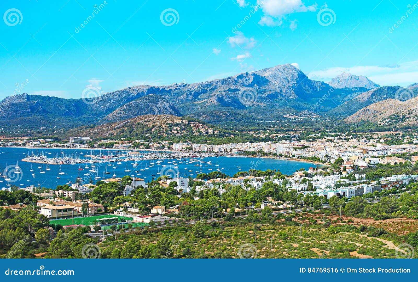Port de Pollenca stockfoto. Bild von europa, spanisch - 84769516
