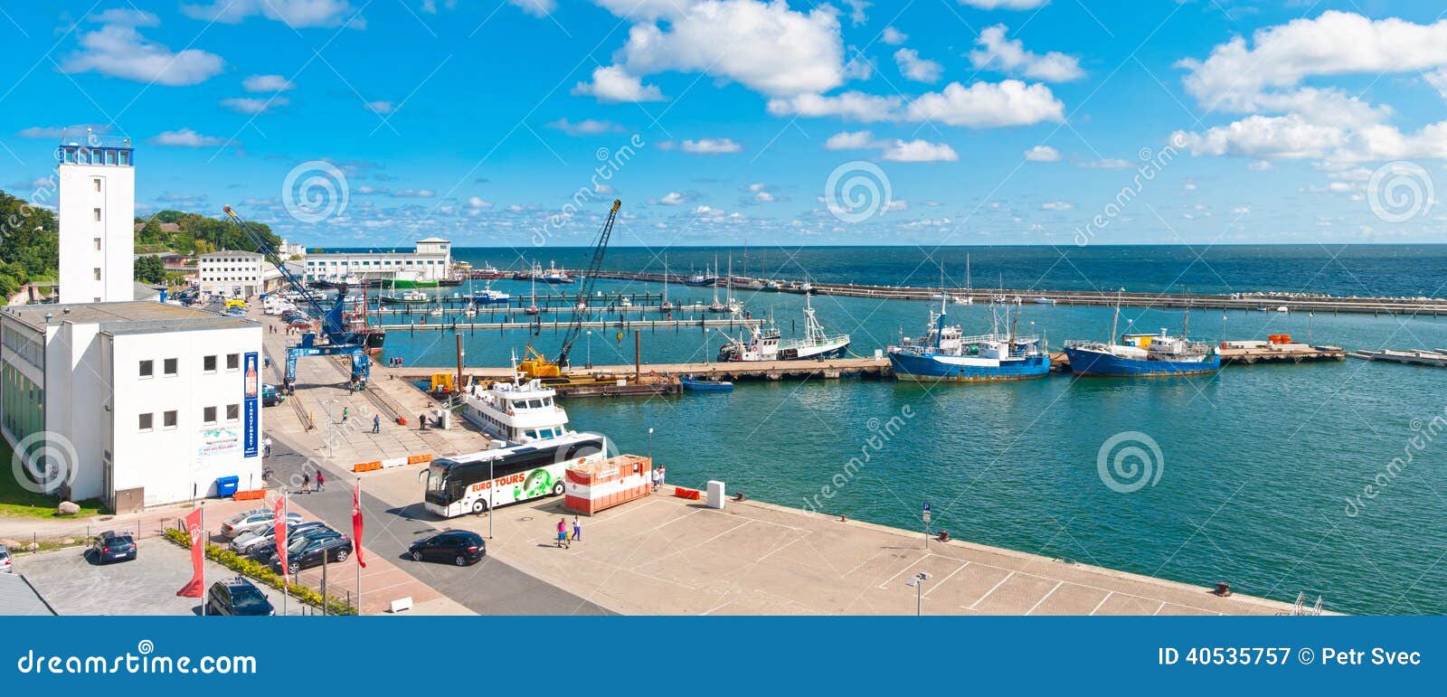 Port de Sassnitz photographie éditorial. Image du tourisme - 40535757