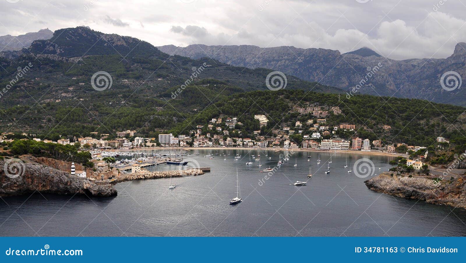 Port De Soller imagen de archivo. Imagen de isla, estuario - 34781163