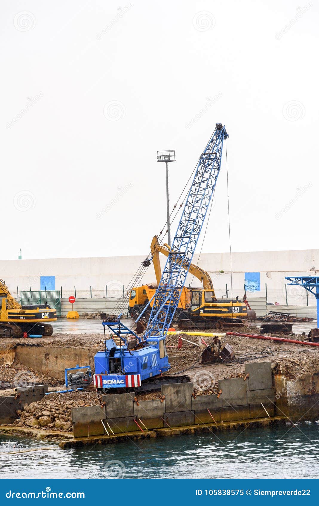 Port de Tanger, Maroc image éditorial. Image du musulmans - 105838575