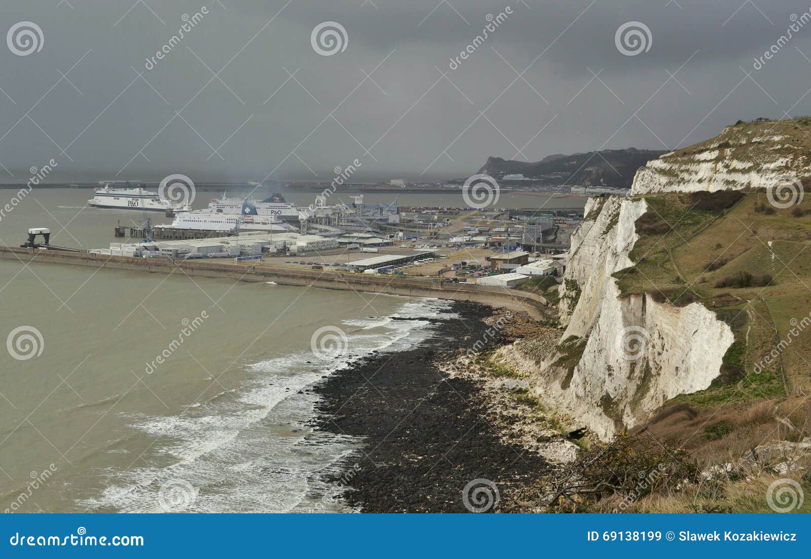 Port Dover White Cliffs editorial stock image. Image of white - 69138199