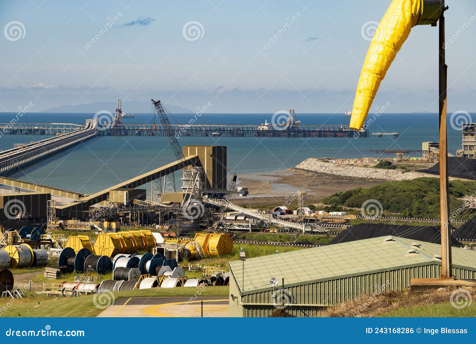 Port of Hay Point Coal Loading Facility. Editorial Photo - Image of ...