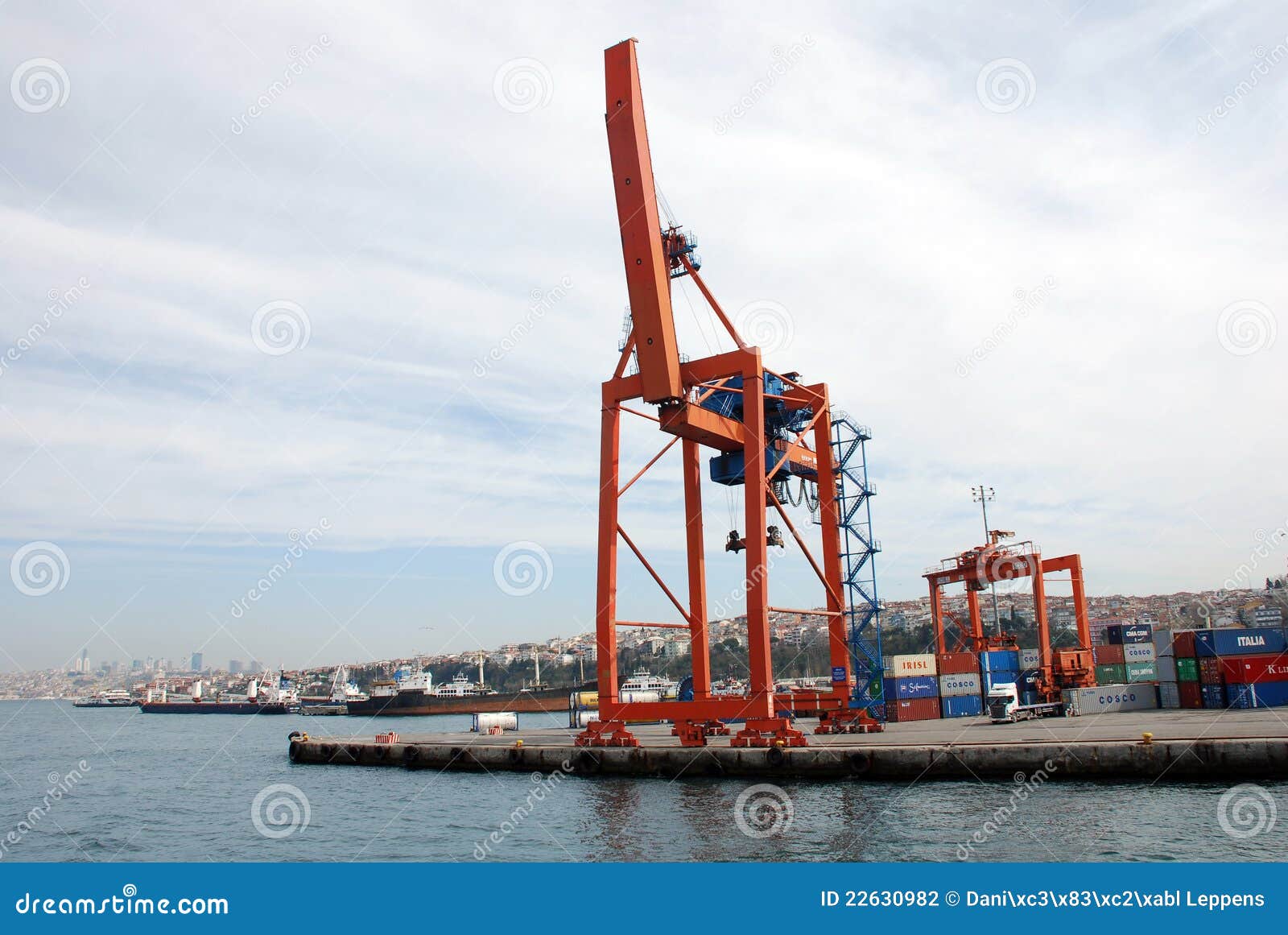 Port of Istanbul editorial photography. Image of containers - 22630982