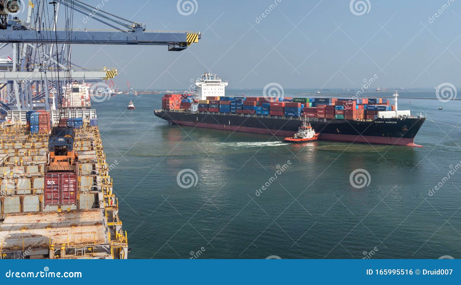 Port Jakarta editorial photo. Image of indonesia, barbwire - 165995516