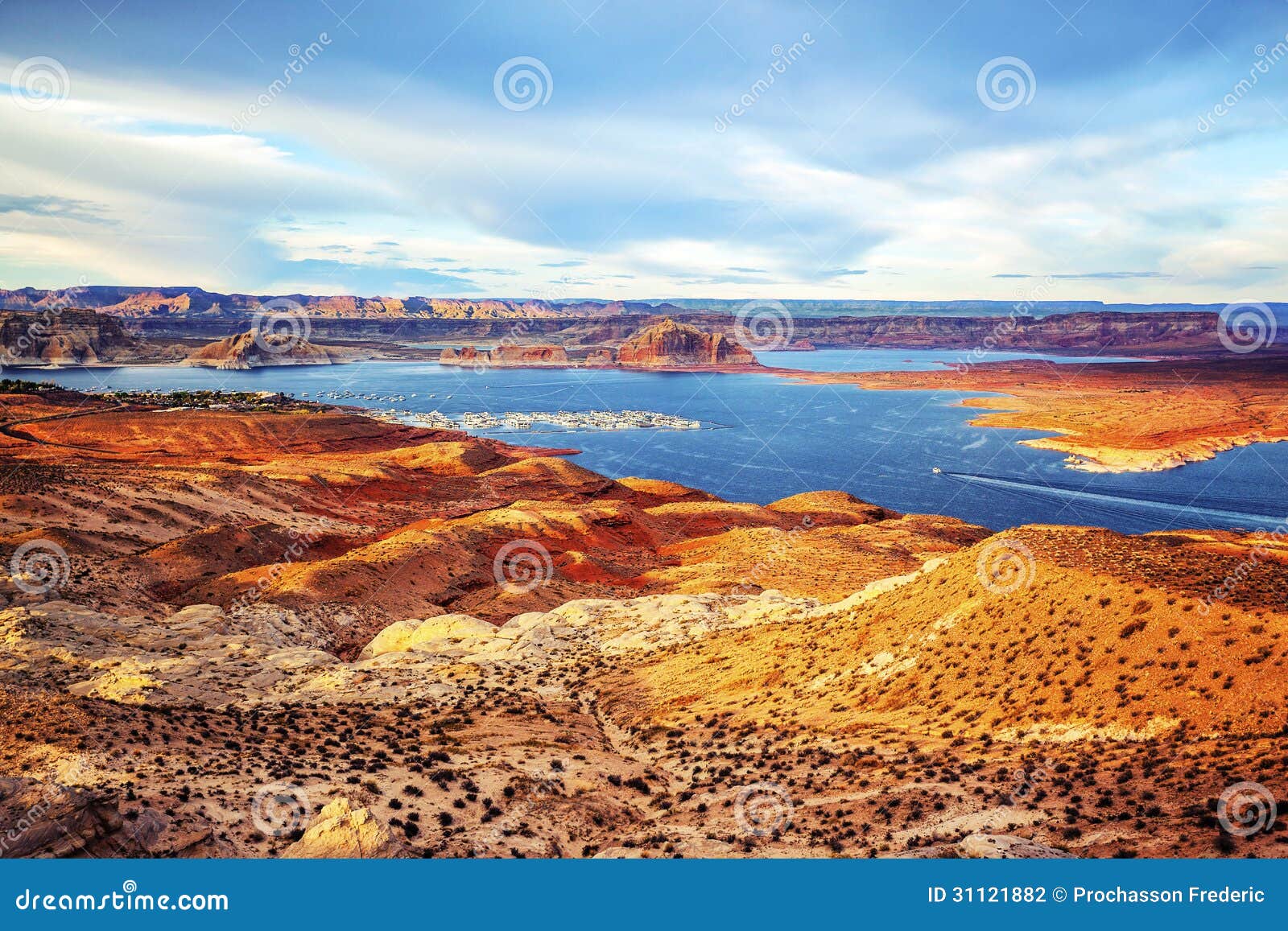 Port on Lake Powell stock photo. Image of marina, sailing - 31121882