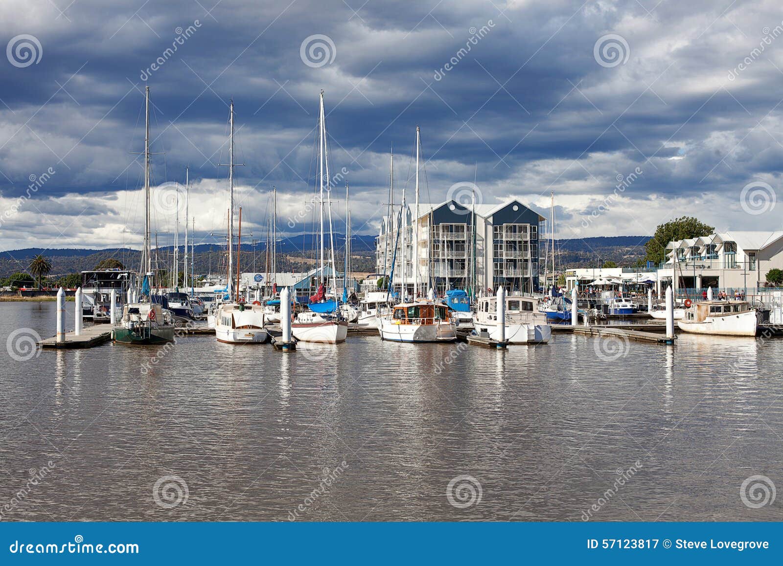 Port Maritime De Launceston Photographie éditorial - Image du fleuve ...