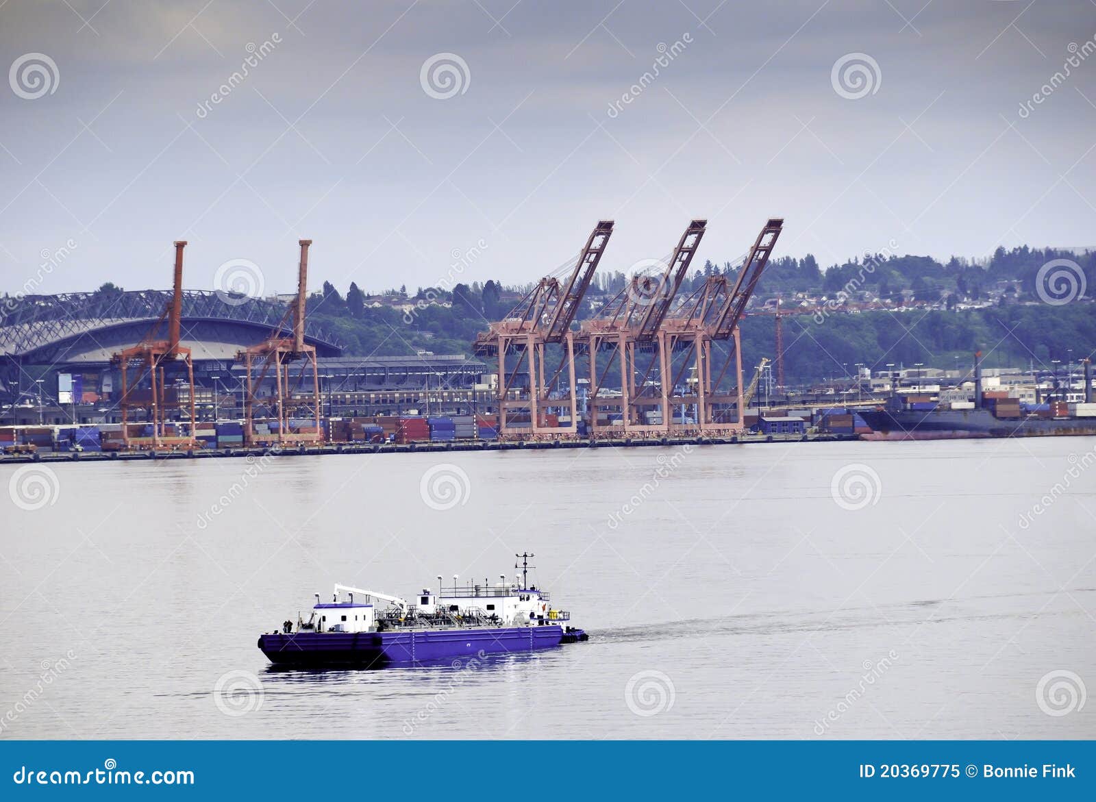 Port Of Seattle With Cranes And Docks For Ships Stock Photography ...
