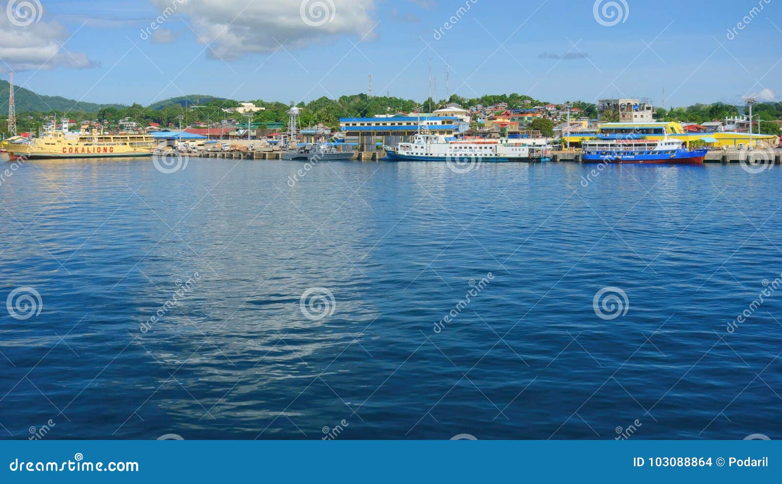 Port of Surigao editorial stock image. Image of boat - 103088864