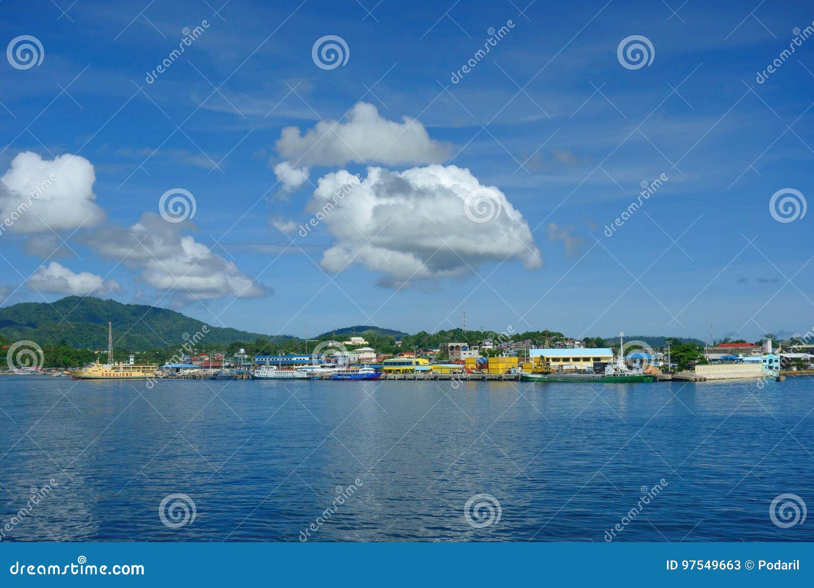 Port of Surigao editorial stock photo. Image of island - 97549663