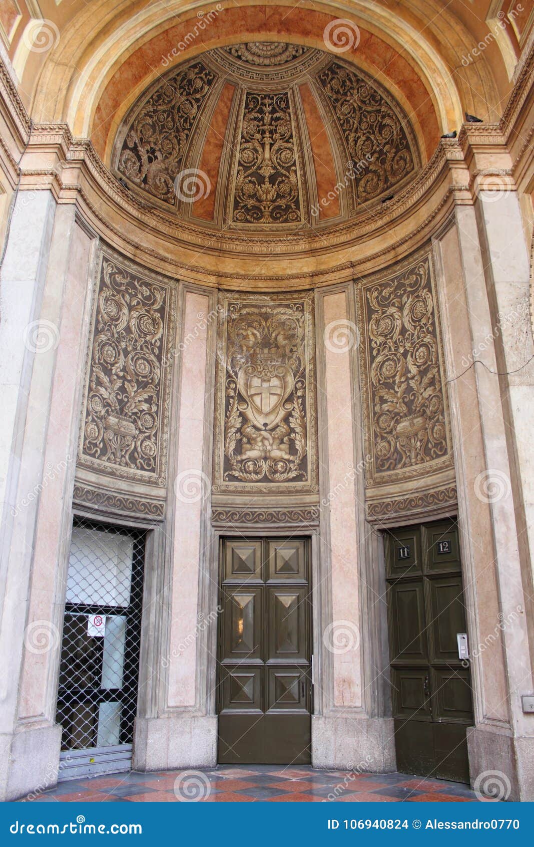 Porta De Entrada Do Renascimento Em Milão Foto de Stock - Imagem de ...