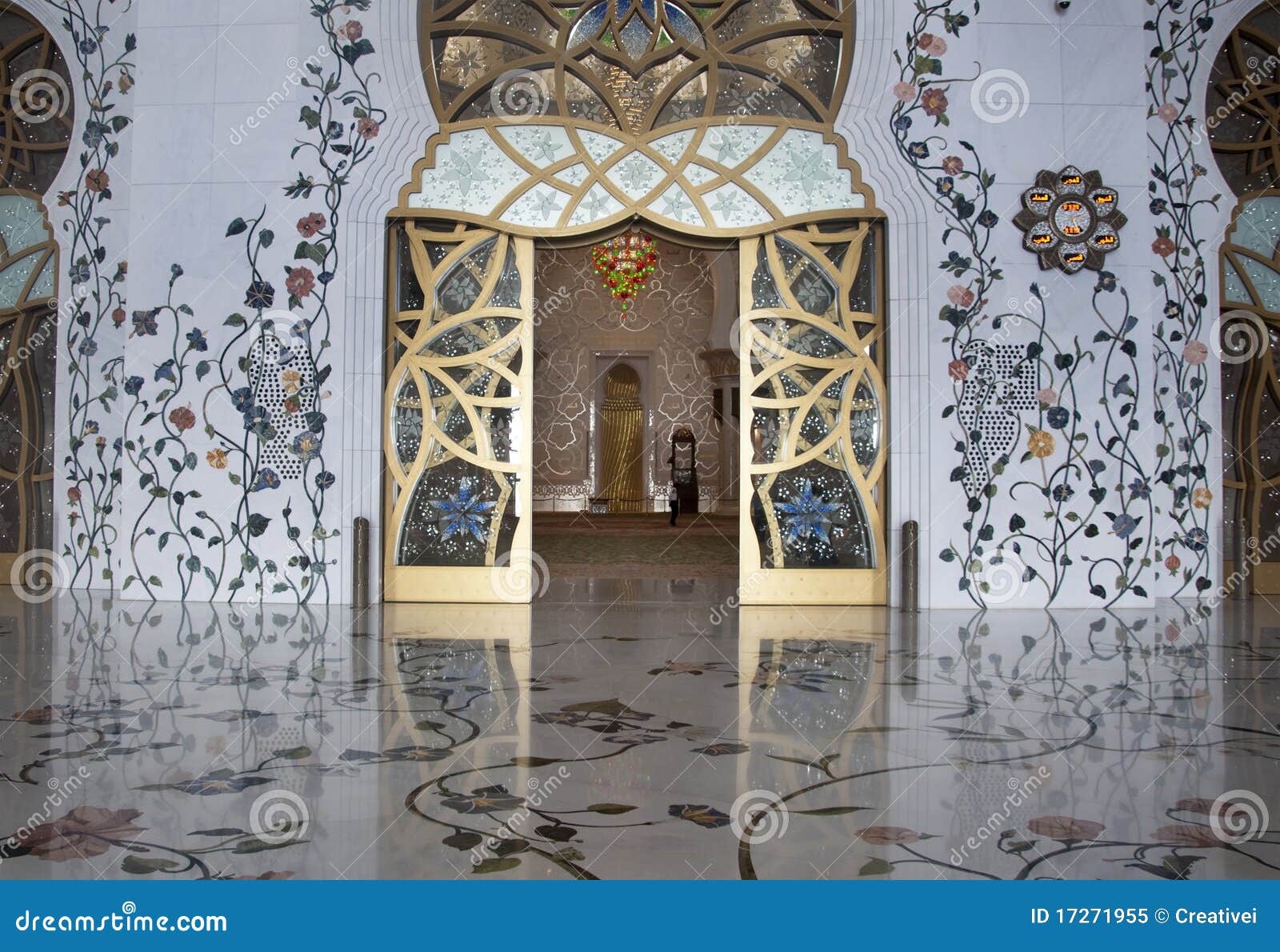 Porta Principal E Assoalho Floral Imagem de Stock - Imagem de luzes ...