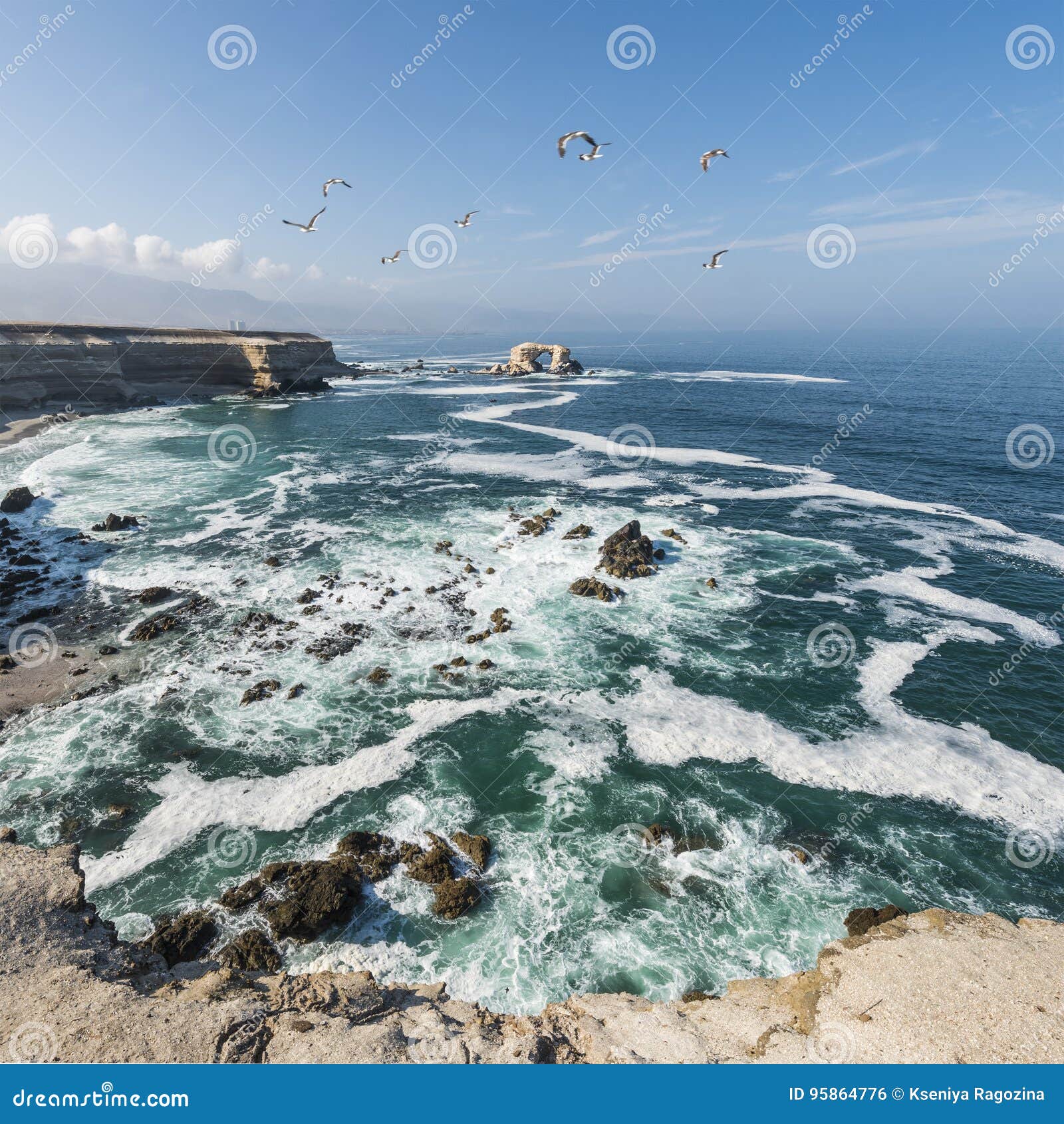 Portada Y X28; Arch& X29; Formación De Roca, Chile Foto de archivo ...