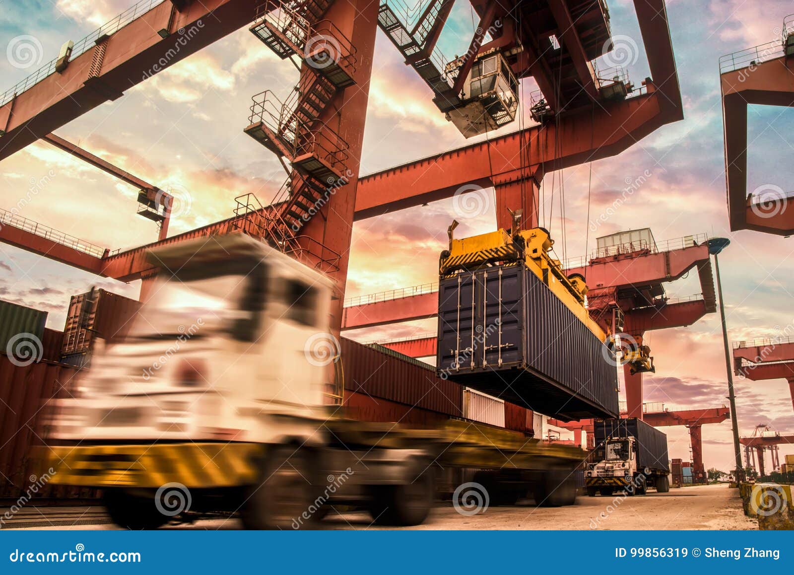 The Portal Frame on the Pier Stock Image - Image of landscape, belt ...