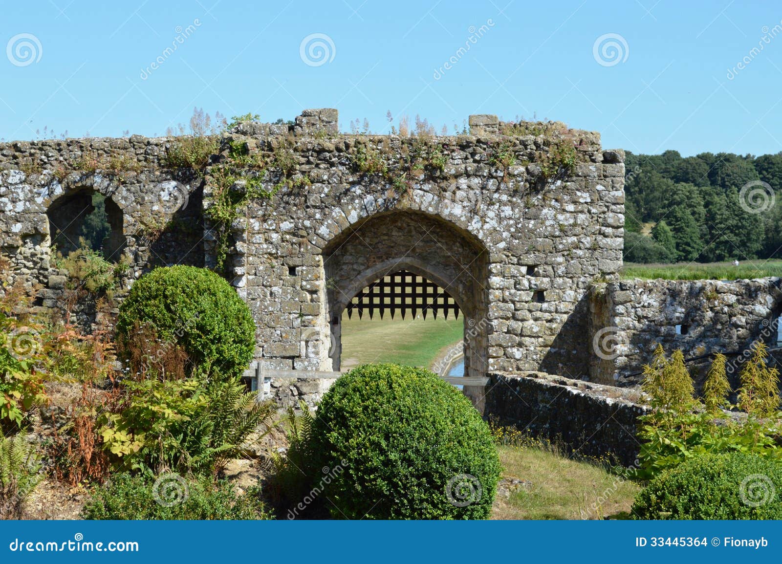 Portcullis stock photo. Image of castle, architecture - 33445364