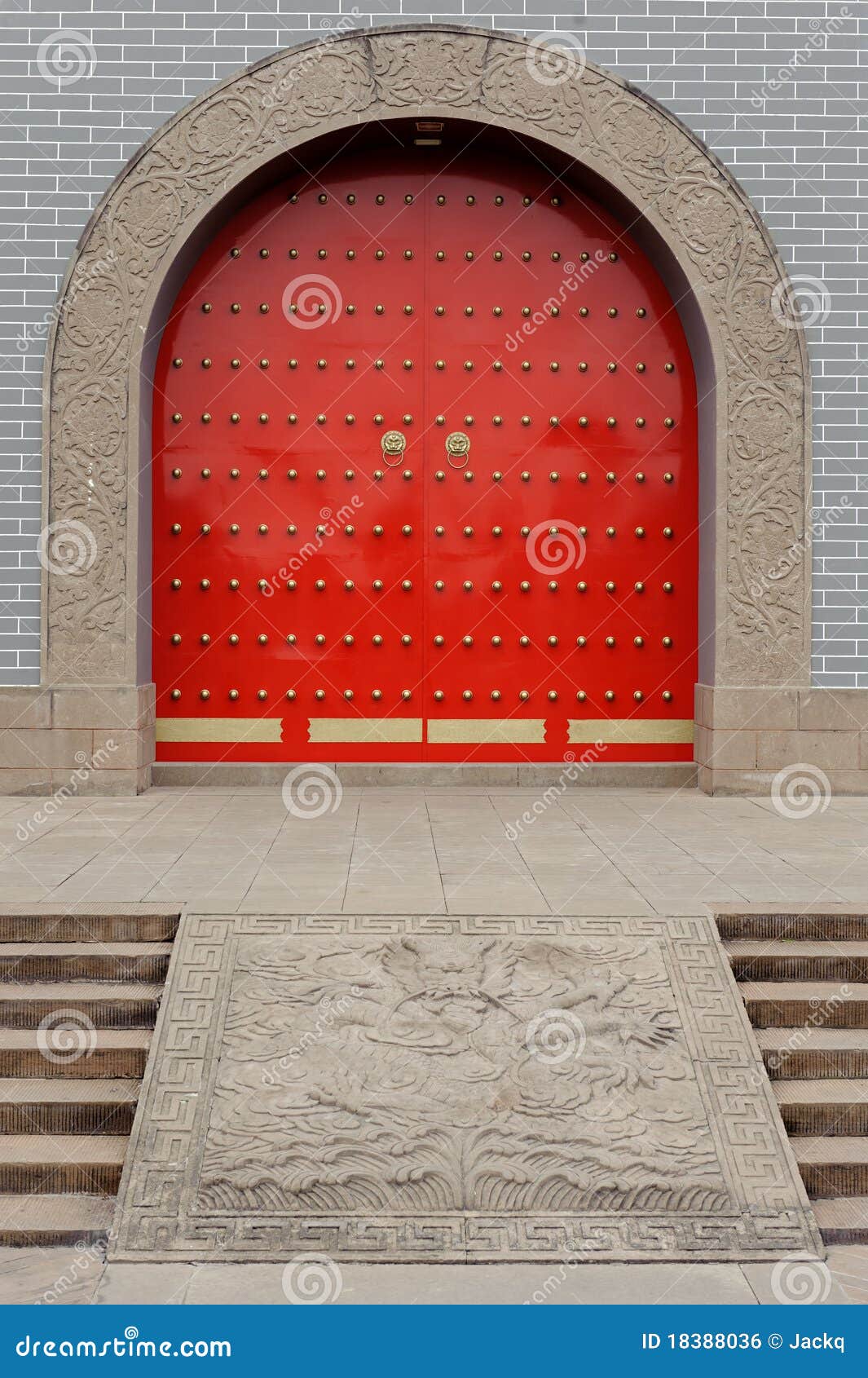 Porte rouge chinoise photo stock. Image du culture, construction - 18388036