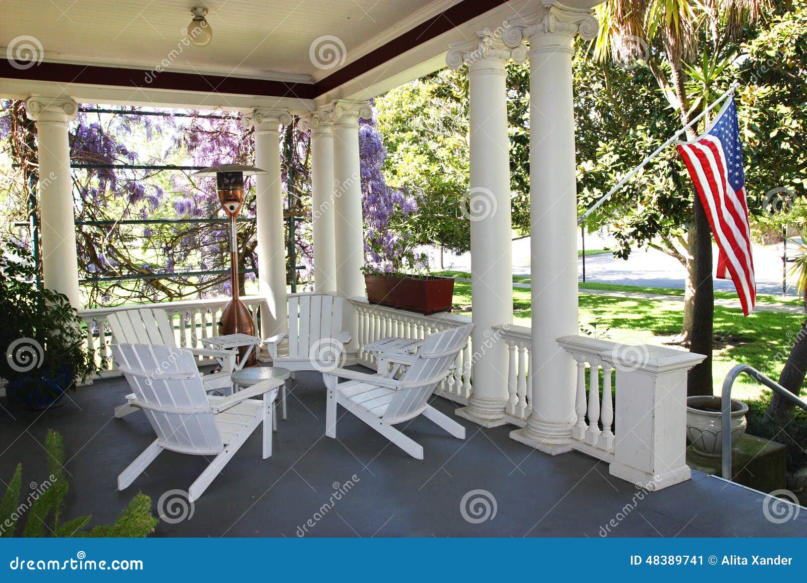 Portico della Camera immagine stock. Immagine di indipendenza - 48389741