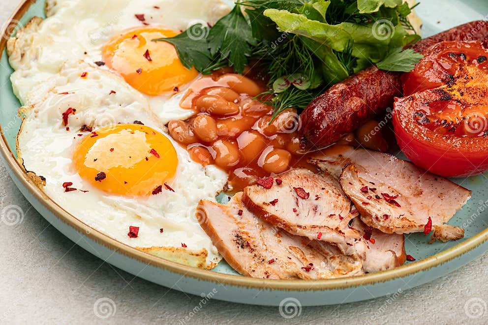 Portion of Classic British Breakfast with Beans Stock Photo - Image of ...