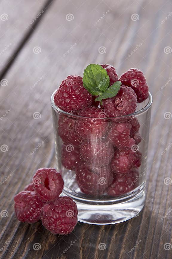 Portion of Fresh Raspberries Stock Photo - Image of ripe, natural: 29841540