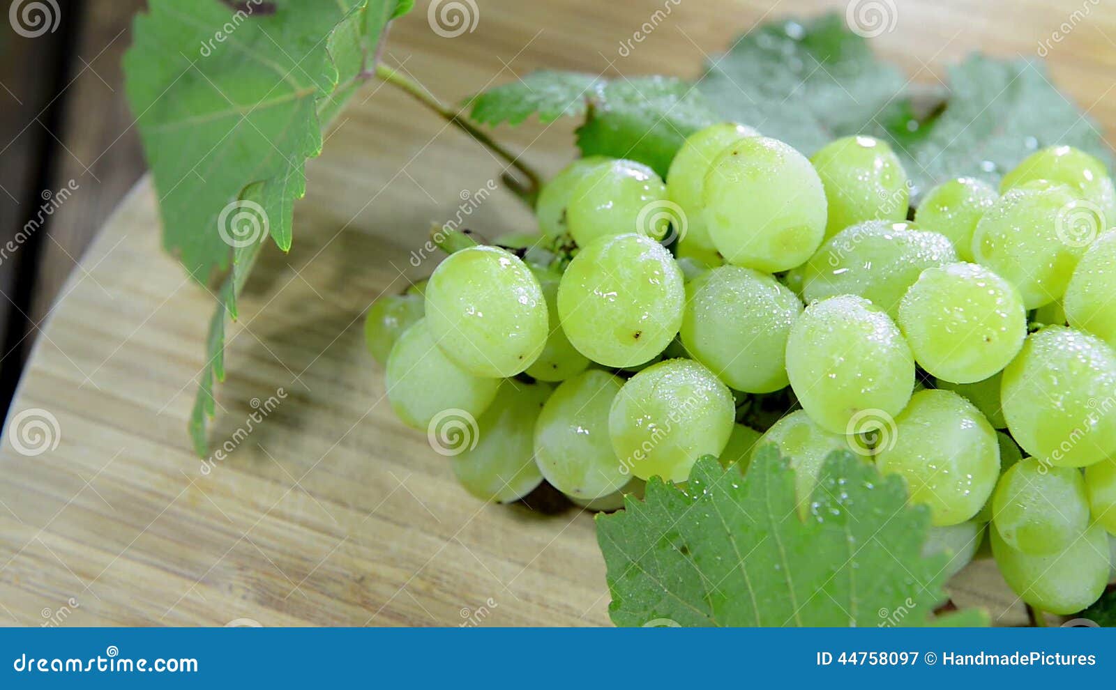 Portion of Green Grapes (seamless Loopable) Stock Video - Video of ...