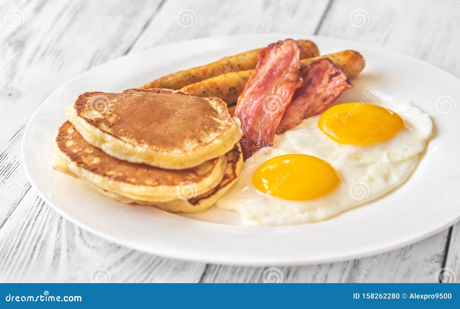 Traditional American Breakfast Stock Photo - Image of rasher, meat ...