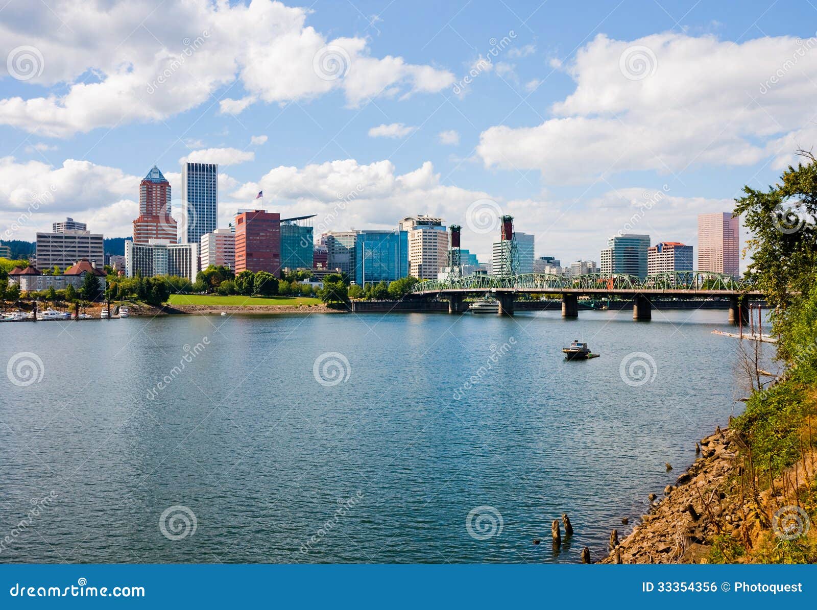 Portland Oregon foto de stock. Imagem de romântico, moderno - 33354356
