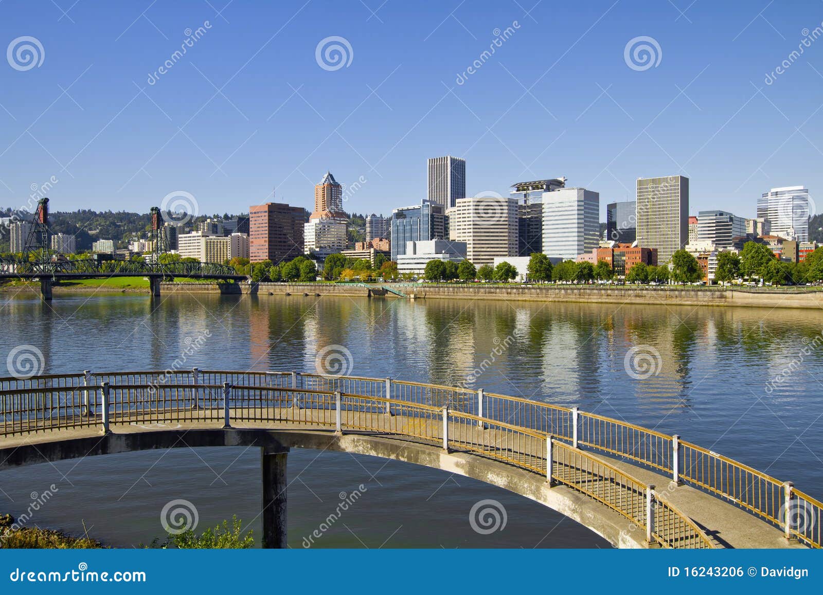 Portland Oregon Downtown Skyline Reflection 4 Stock Photo - Image of ...