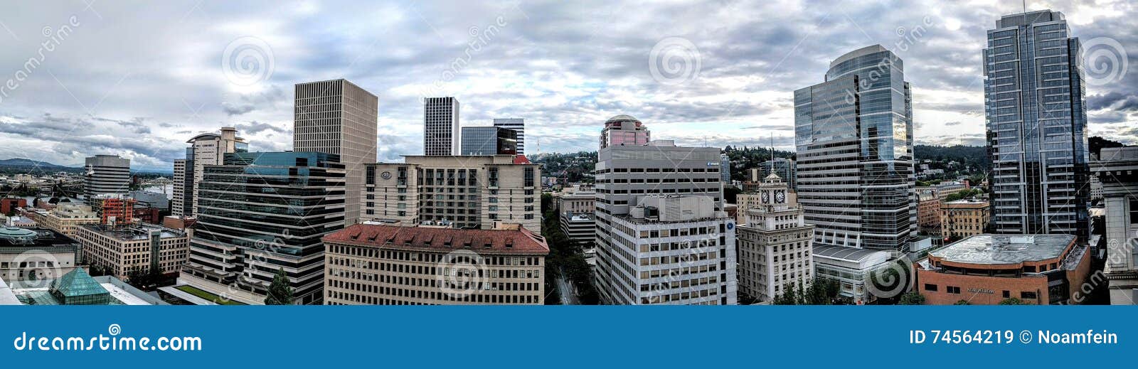 Portland Oregon editorial stock image. Image of towers - 74564219