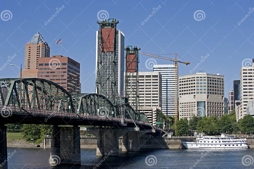 Portland Oregon River Front Stock Image - Image of angles, staggered ...