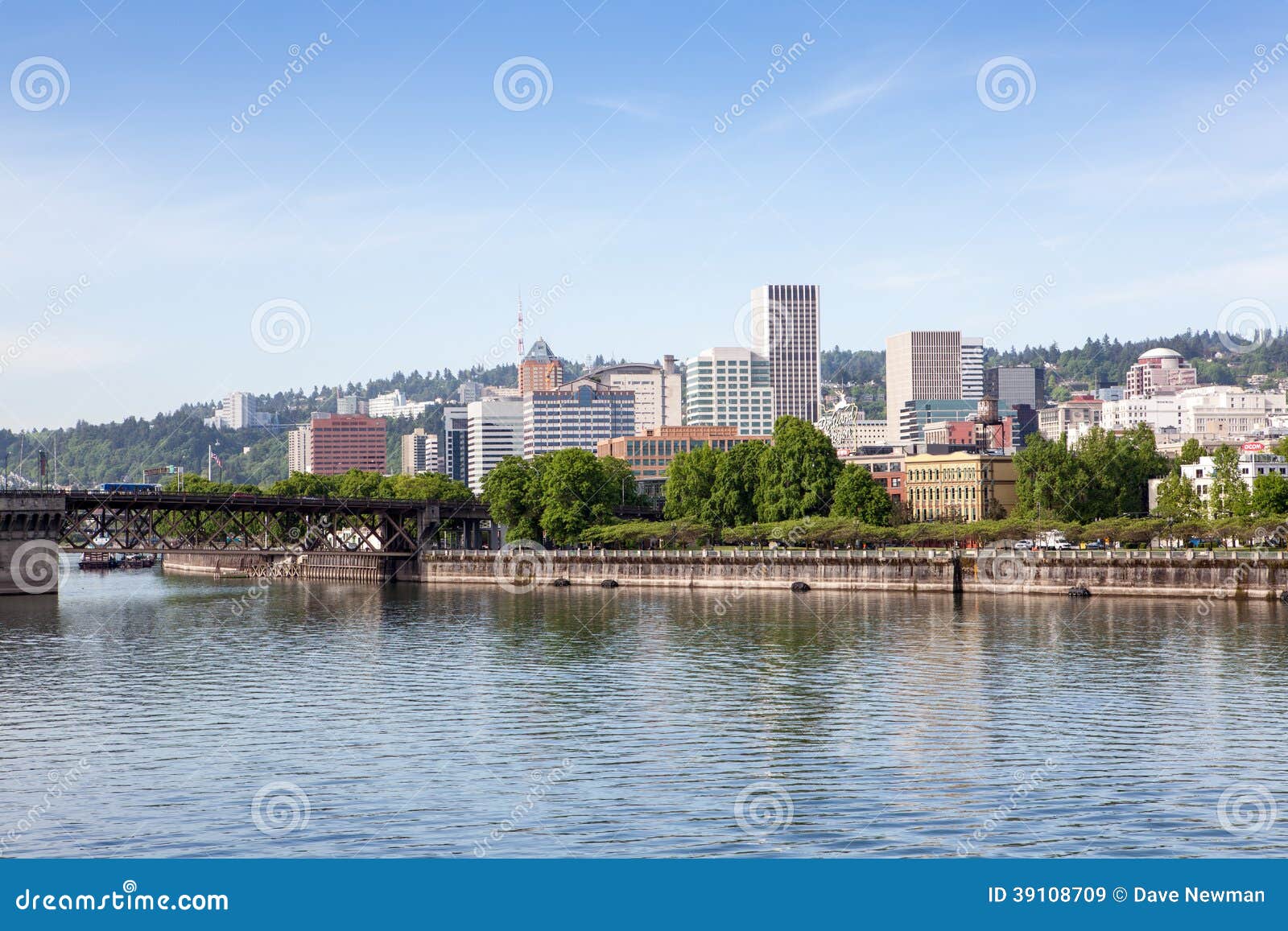 Portland, Oregon skyline editorial stock image. Image of northwest ...