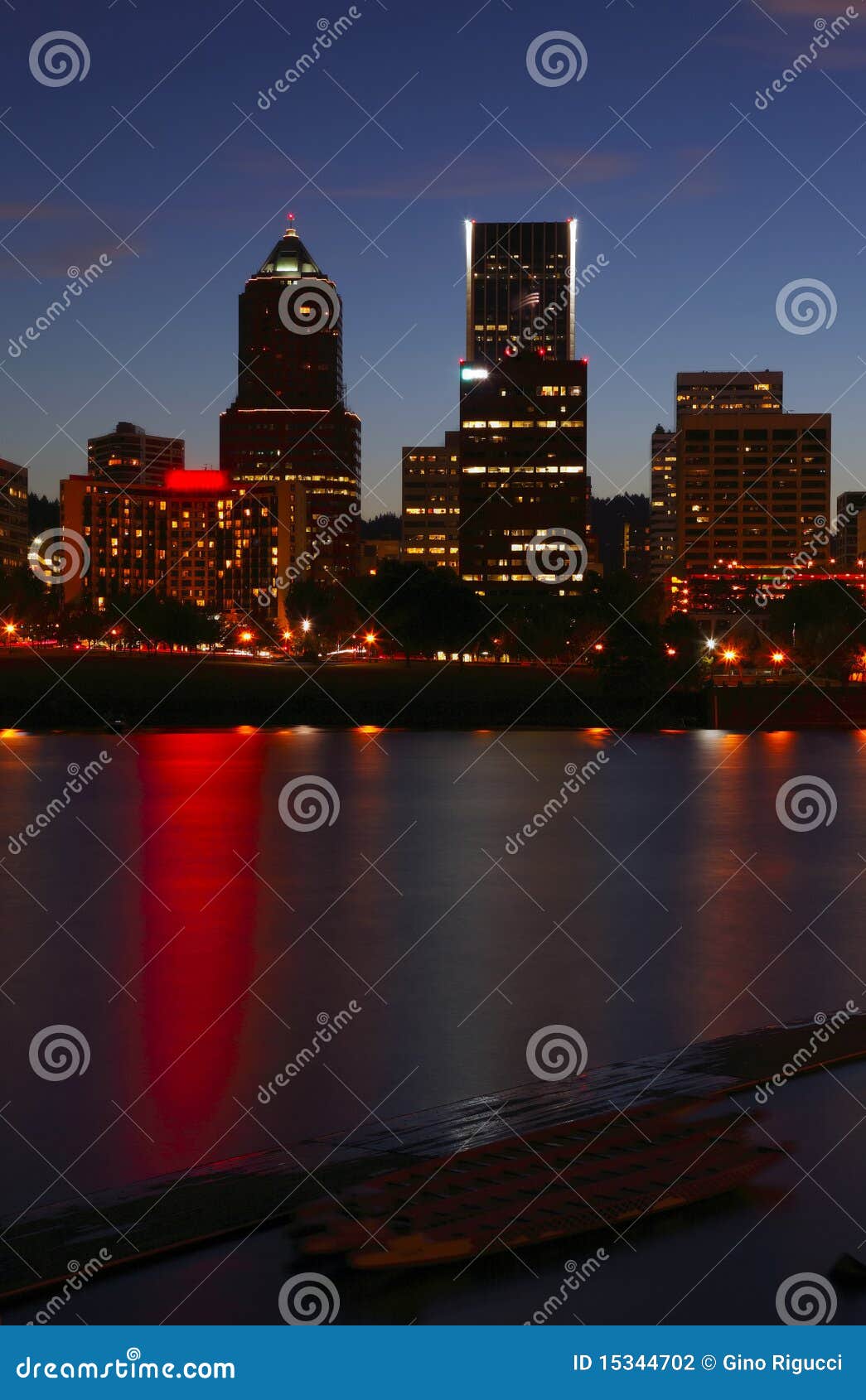 Portland Oregon at sunset. stock photo. Image of hawthorne - 15344702
