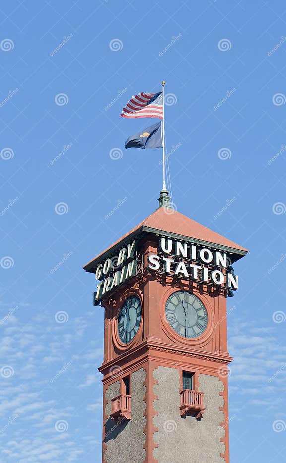 Portland Oregon Union Square Stock Photo - Image of chinatown, tower ...