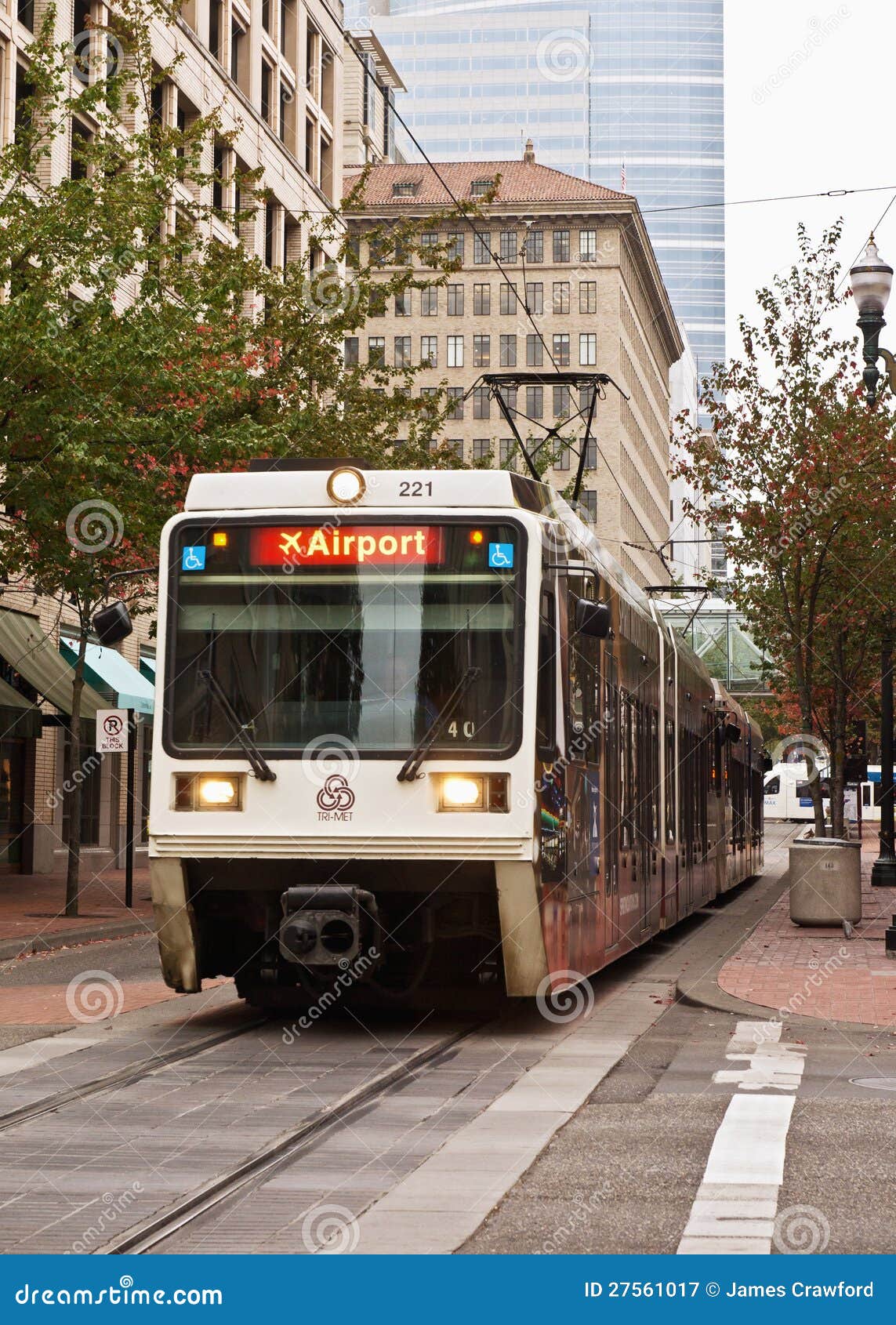 Portland Tri-Met Light Rail Editorial Photography - Image of commuter ...