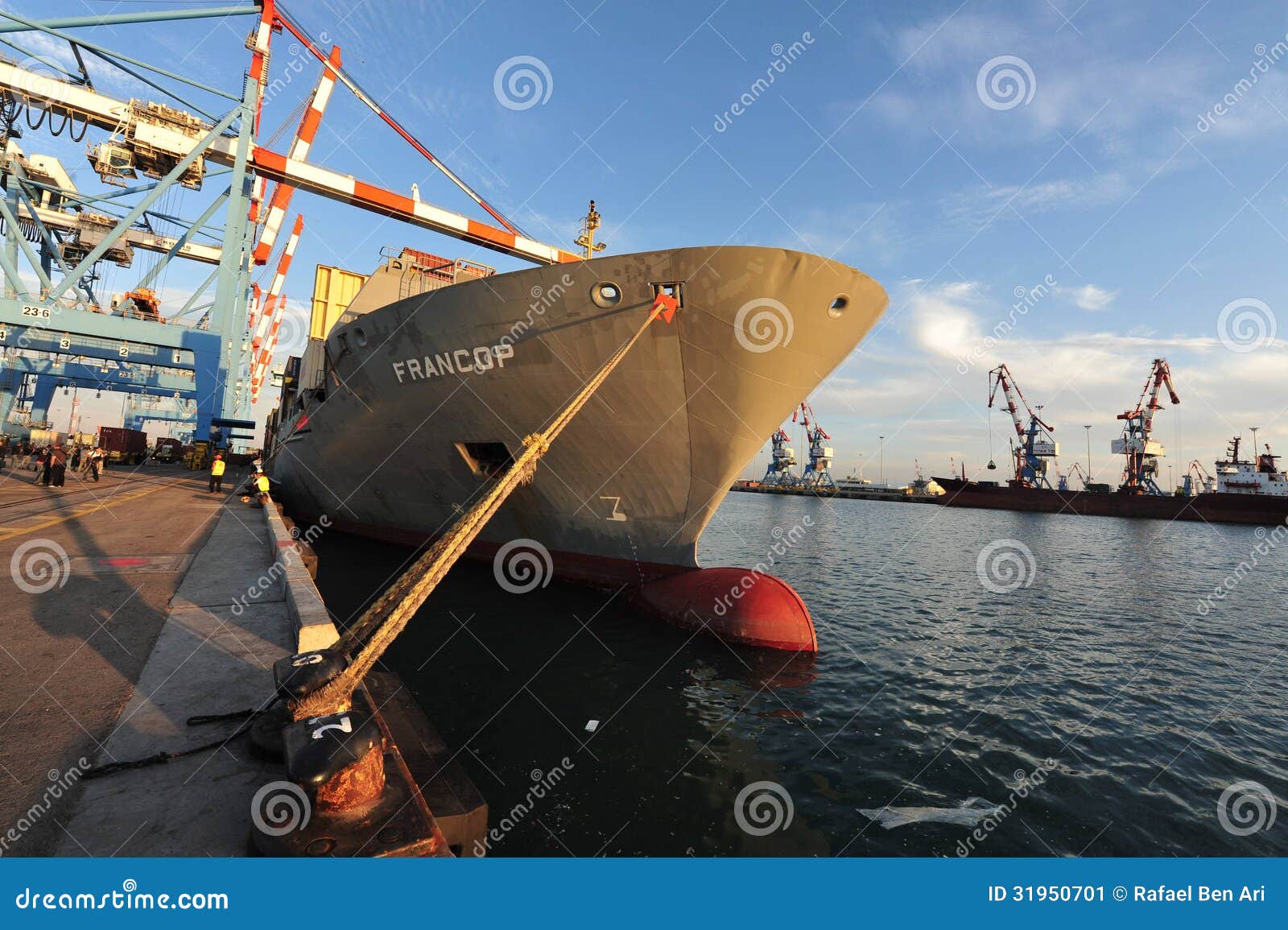 Porto de Ashdod - Israel foto editorial. Imagem de comercial - 31950701