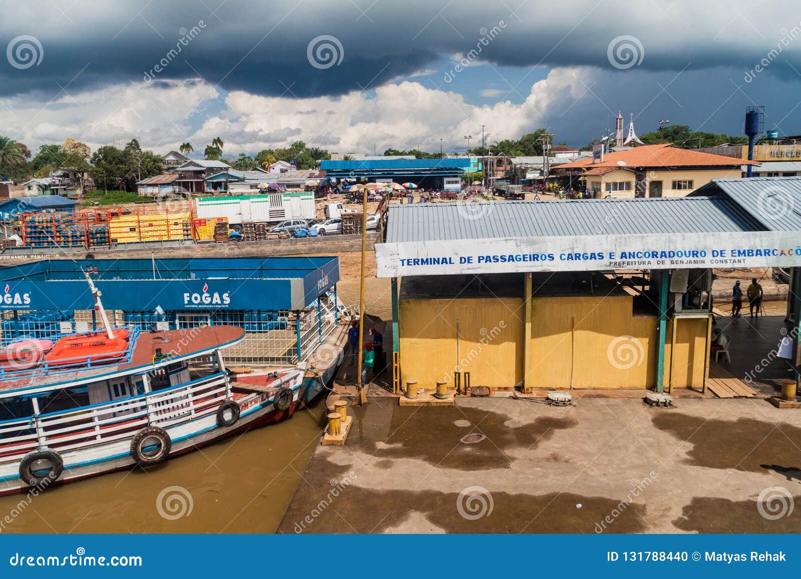 Porto Fluvial Da Cidade De Benjamin Constant Imagem Editorial - Imagem ...