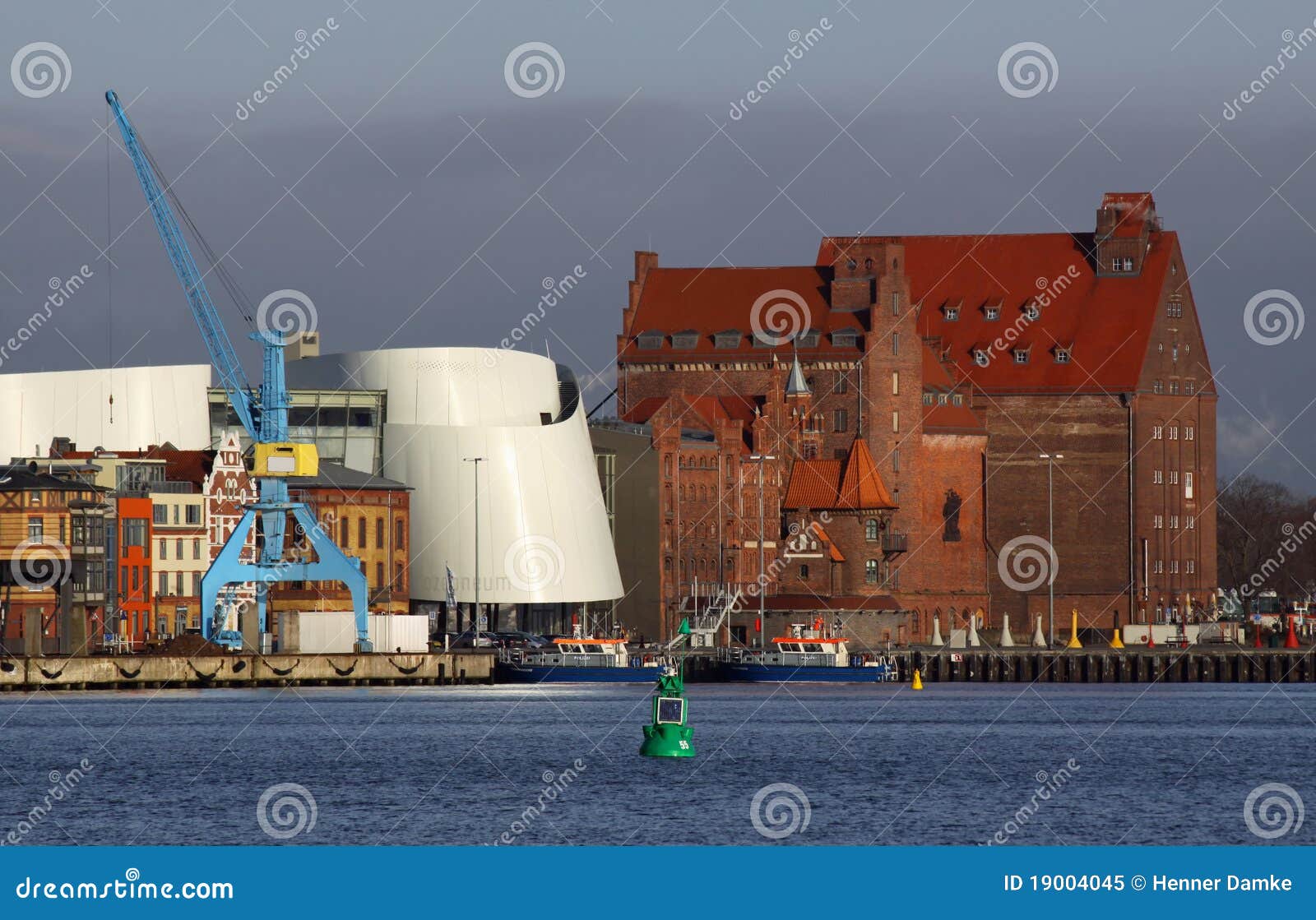 Porto Stralsund immagine stock. Immagine di destinazione - 19004045