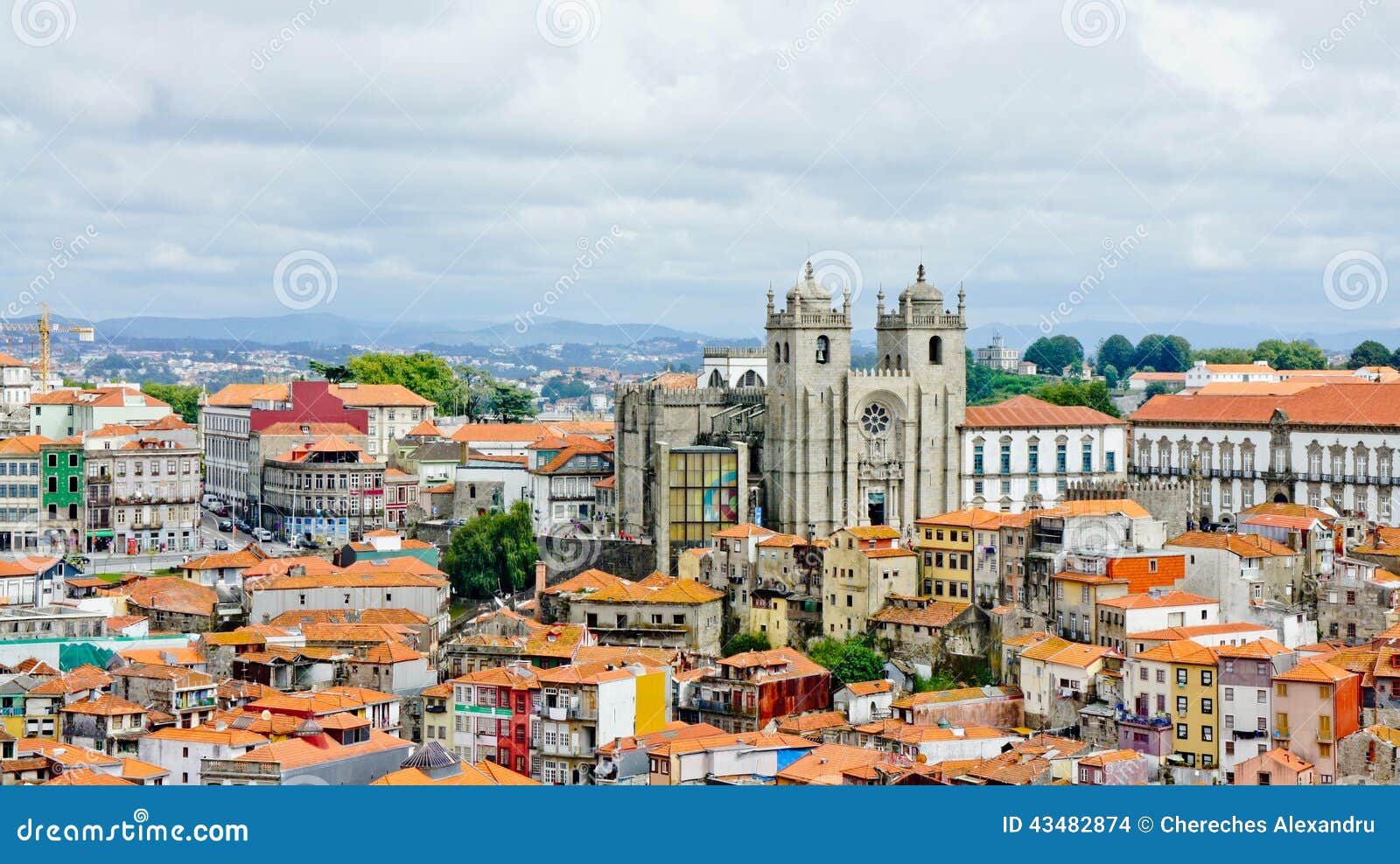 Porto view editorial stock image. Image of houses, europe - 43482874